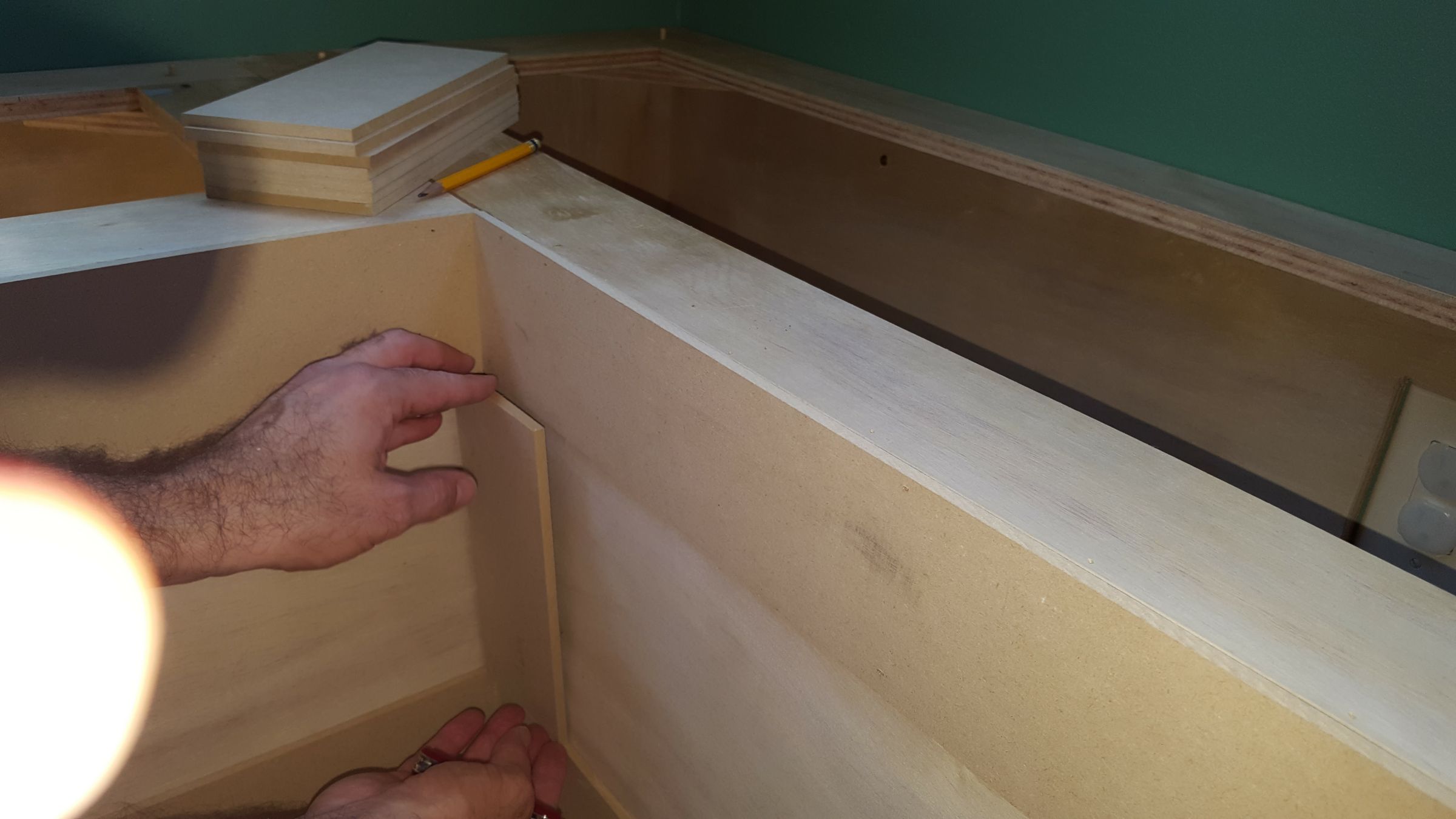 Corner Bench With Storage : 20 Steps (with Pictures) - Instructables
