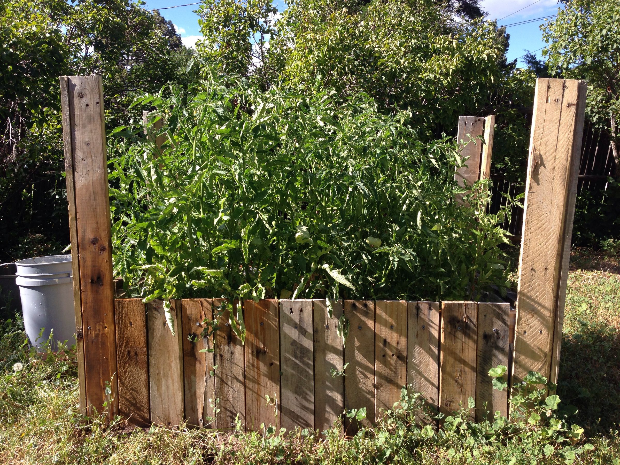 Raised Bed Pallet Planter *Updated August 21st, 2015* : 9 Steps (with ...