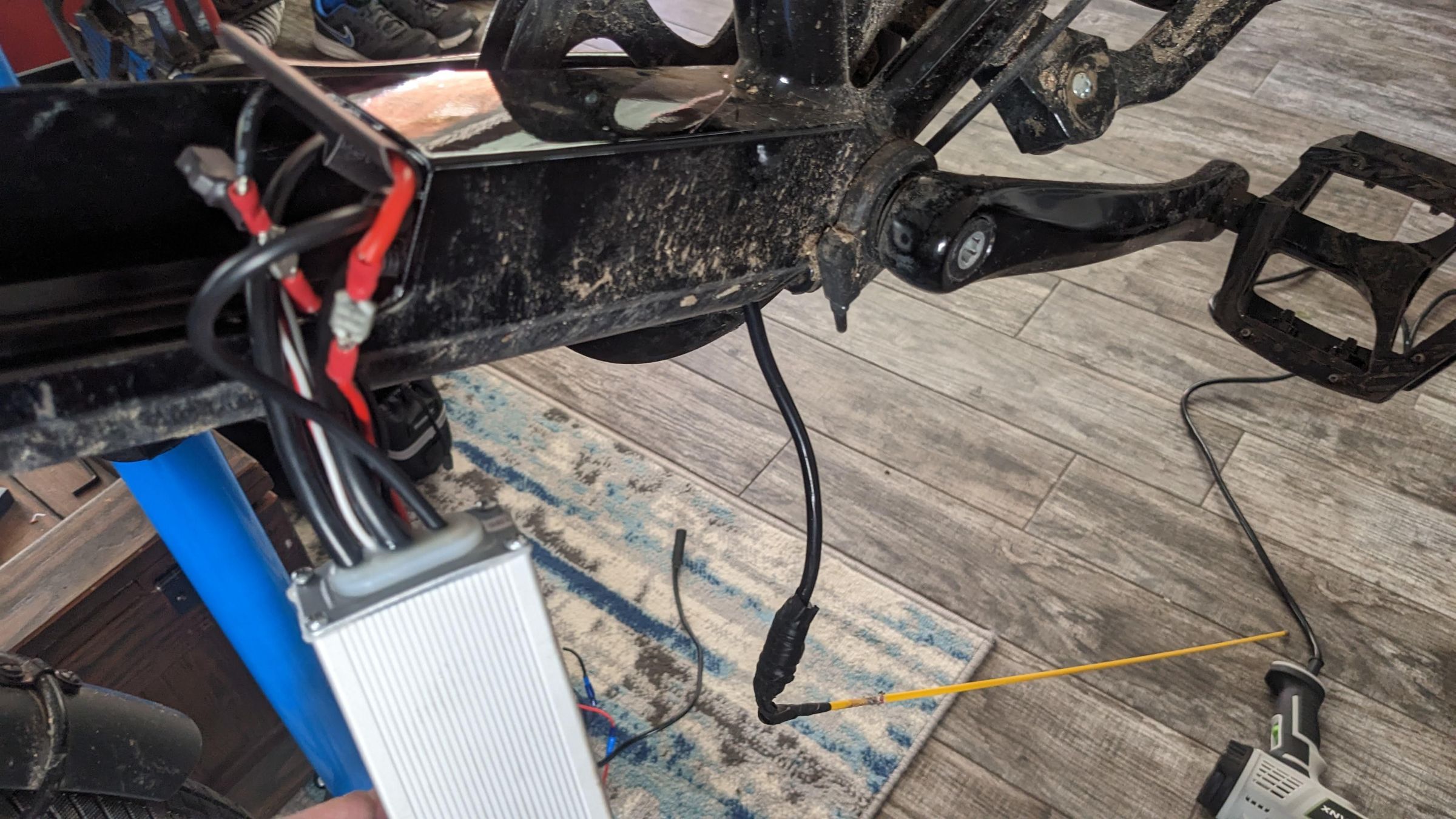 How to Install the Aventon Throttle Control Unit : 5 Steps - Instructables
