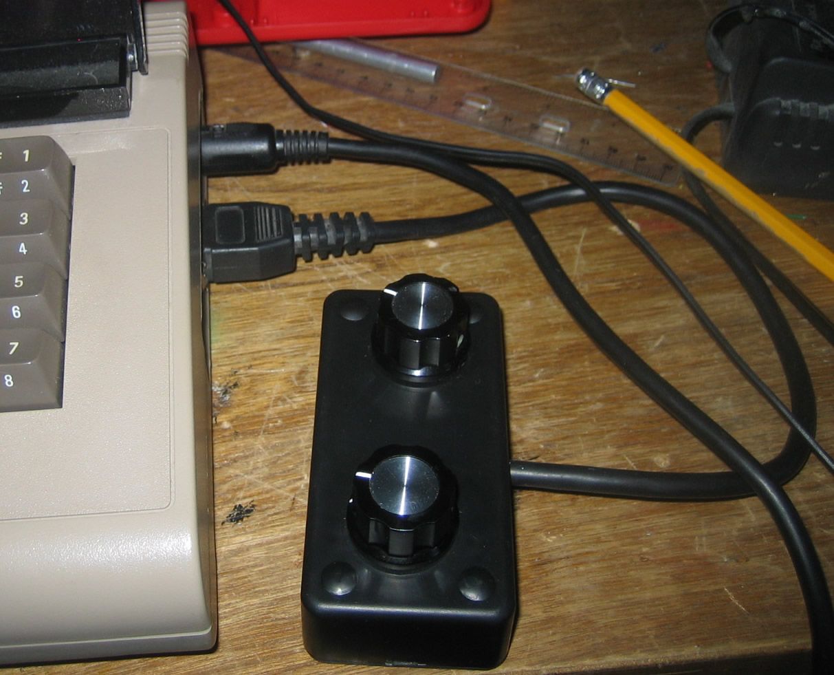 Homebrew C64 "Paddle" Box : 4 Steps - Instructables