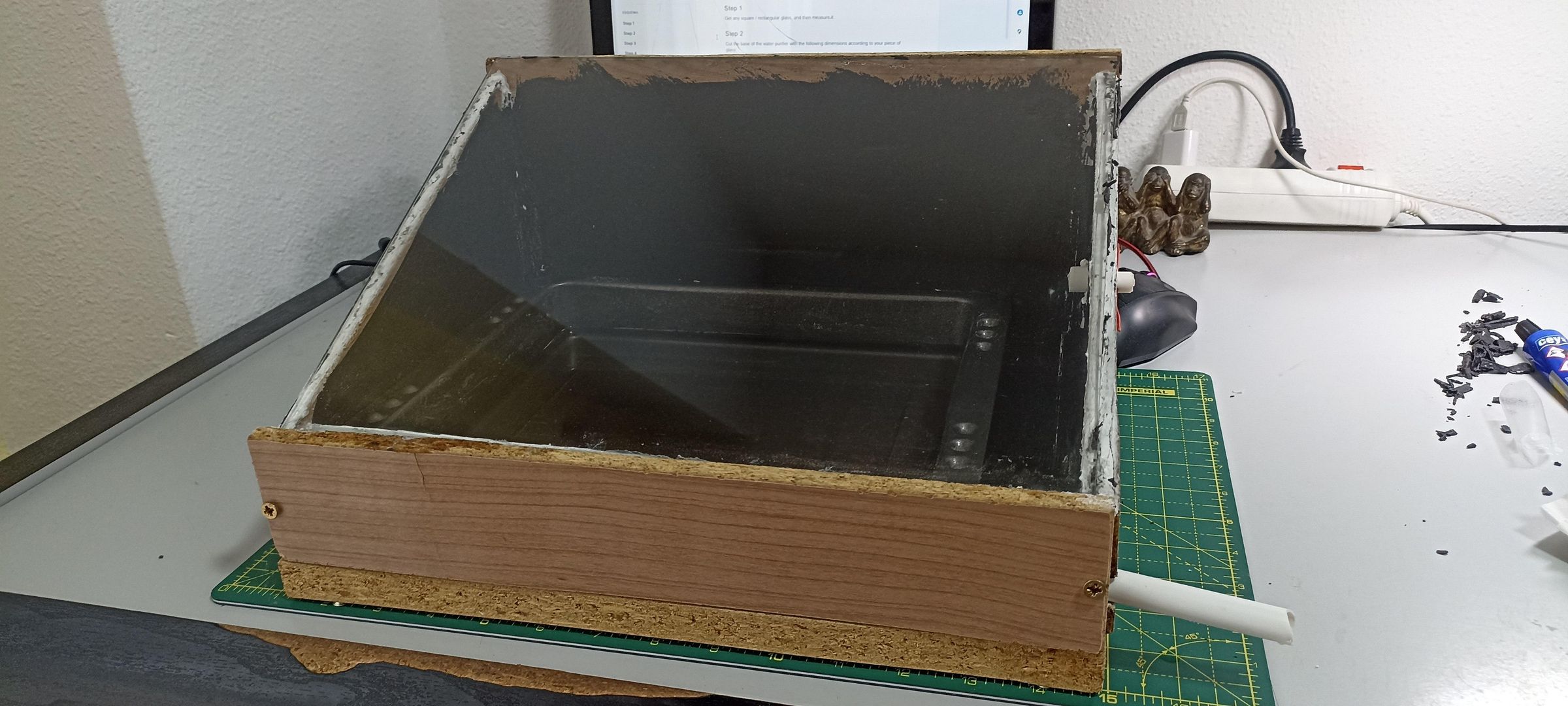 Solar Water Purifier From Recycled Materials : 10 Steps - Instructables