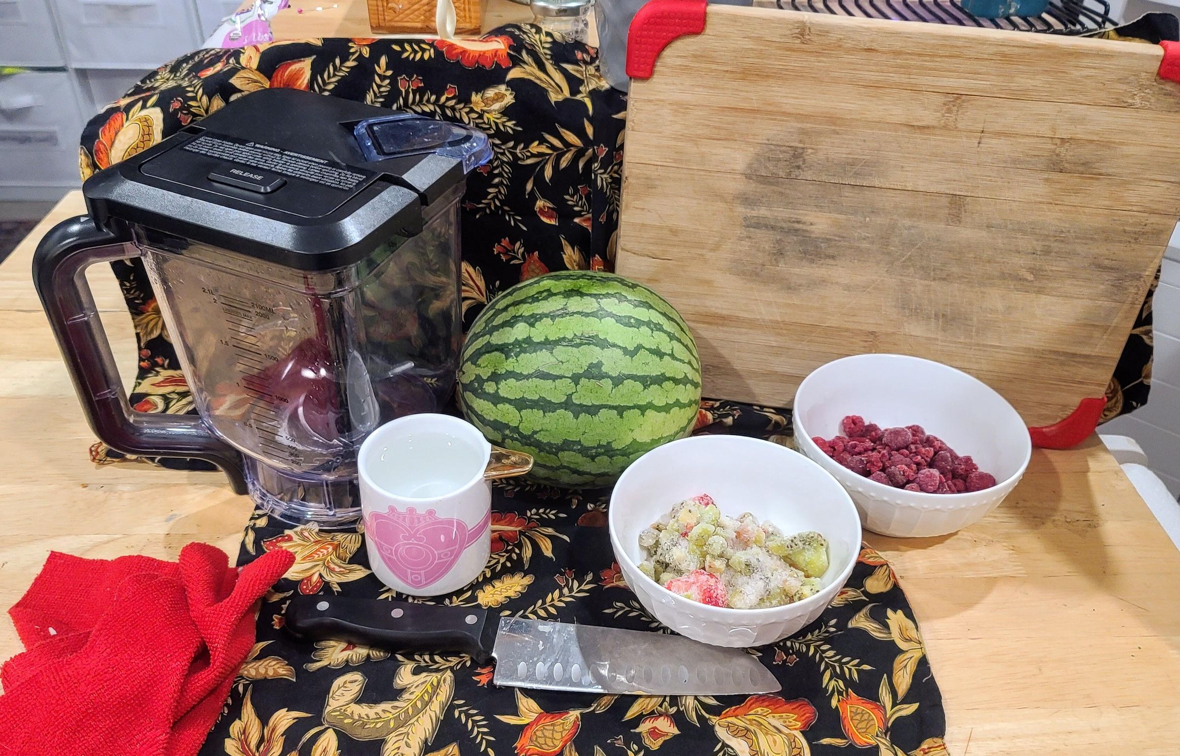 Refreshing Red Summer Smoothie : 5 Steps - Instructables