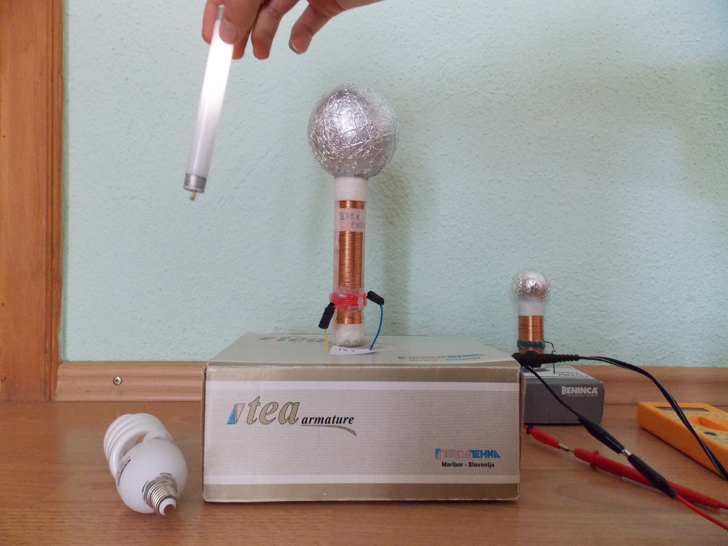 How to Build Slayer Exciter (mini Tesla Coil) : 3 Steps - Instructables