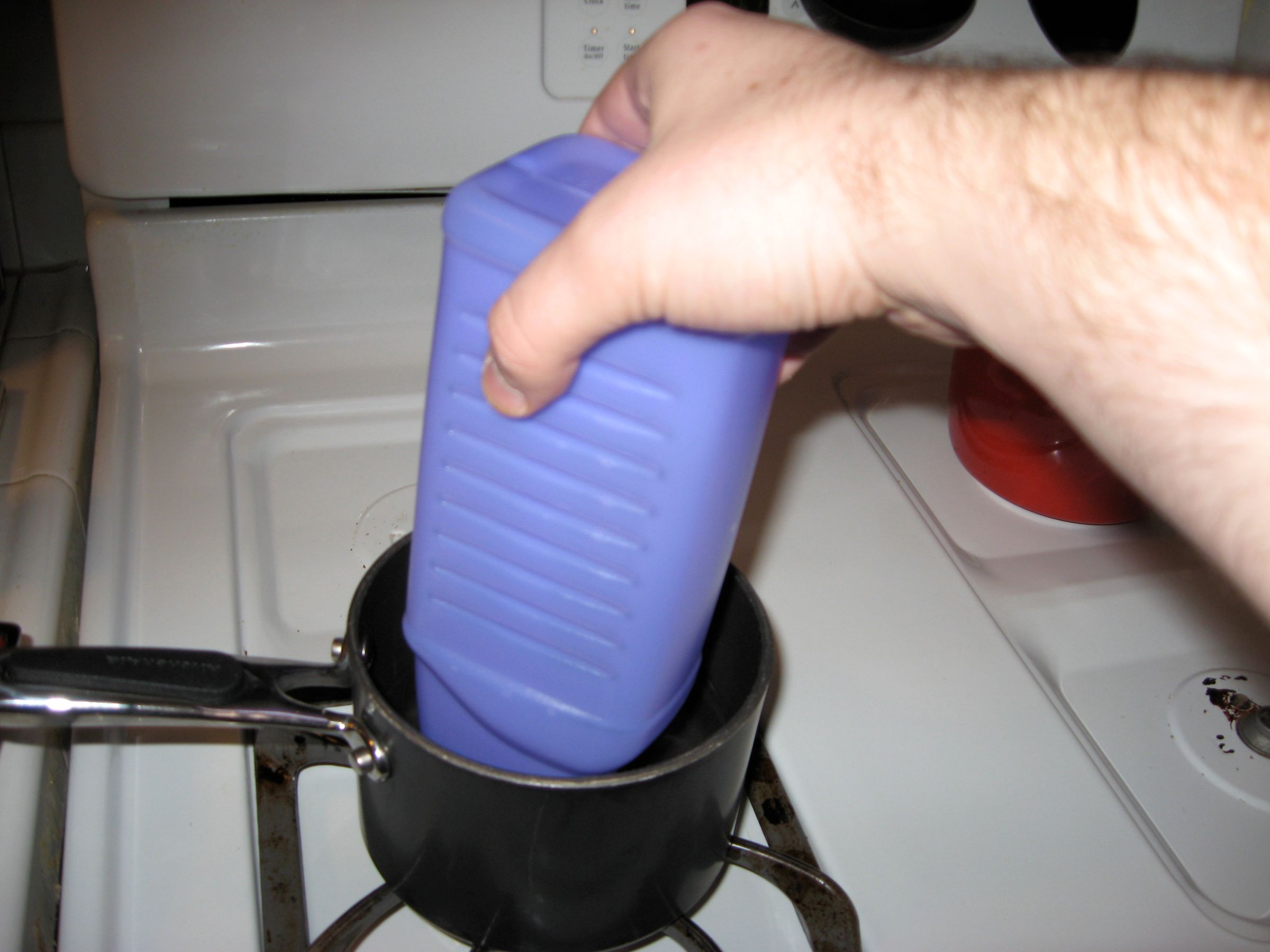 How to Remove the Cap on a Swiffer Wet-Jet Cleaner Bottle. : 3 Steps ...