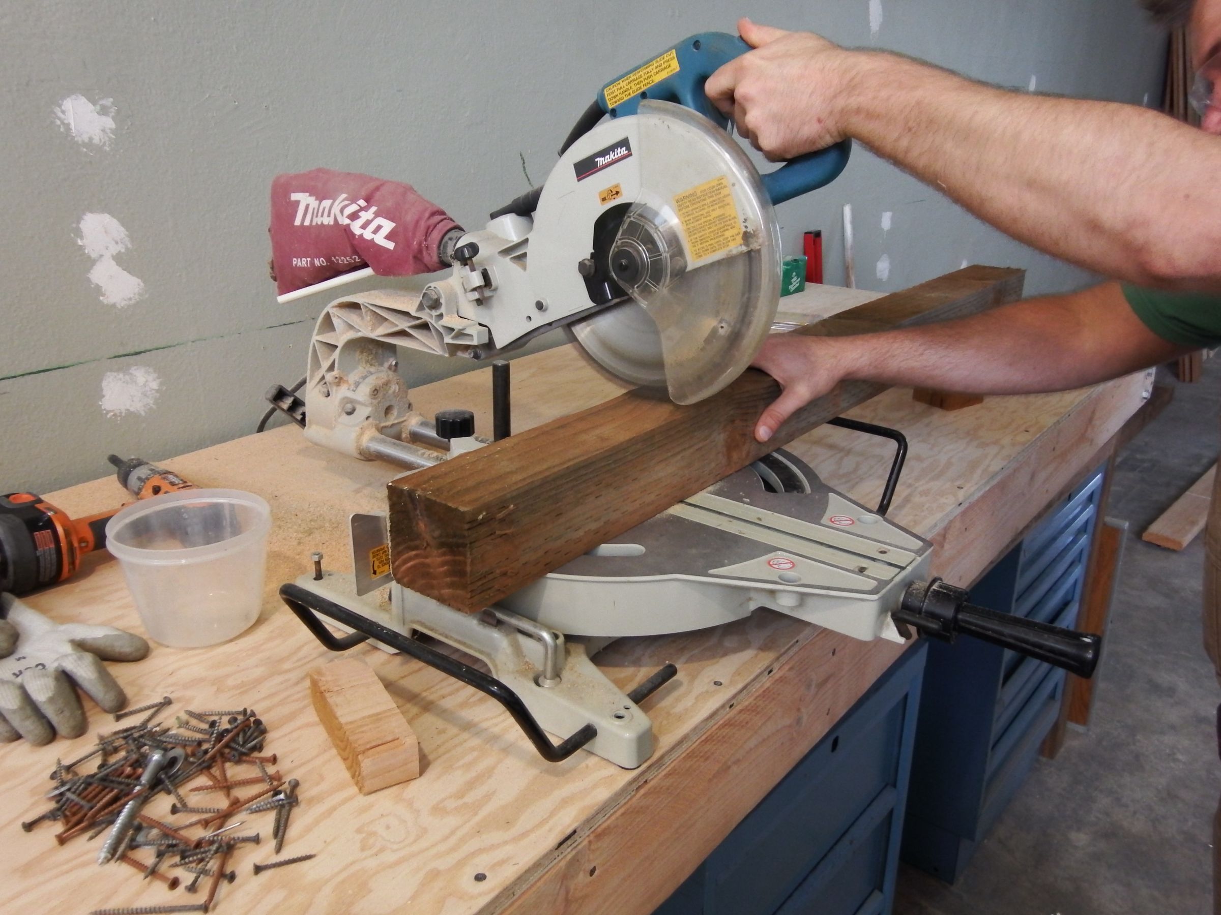 Saw Workbench Area Retrofit : 4 Steps (with Pictures) - Instructables