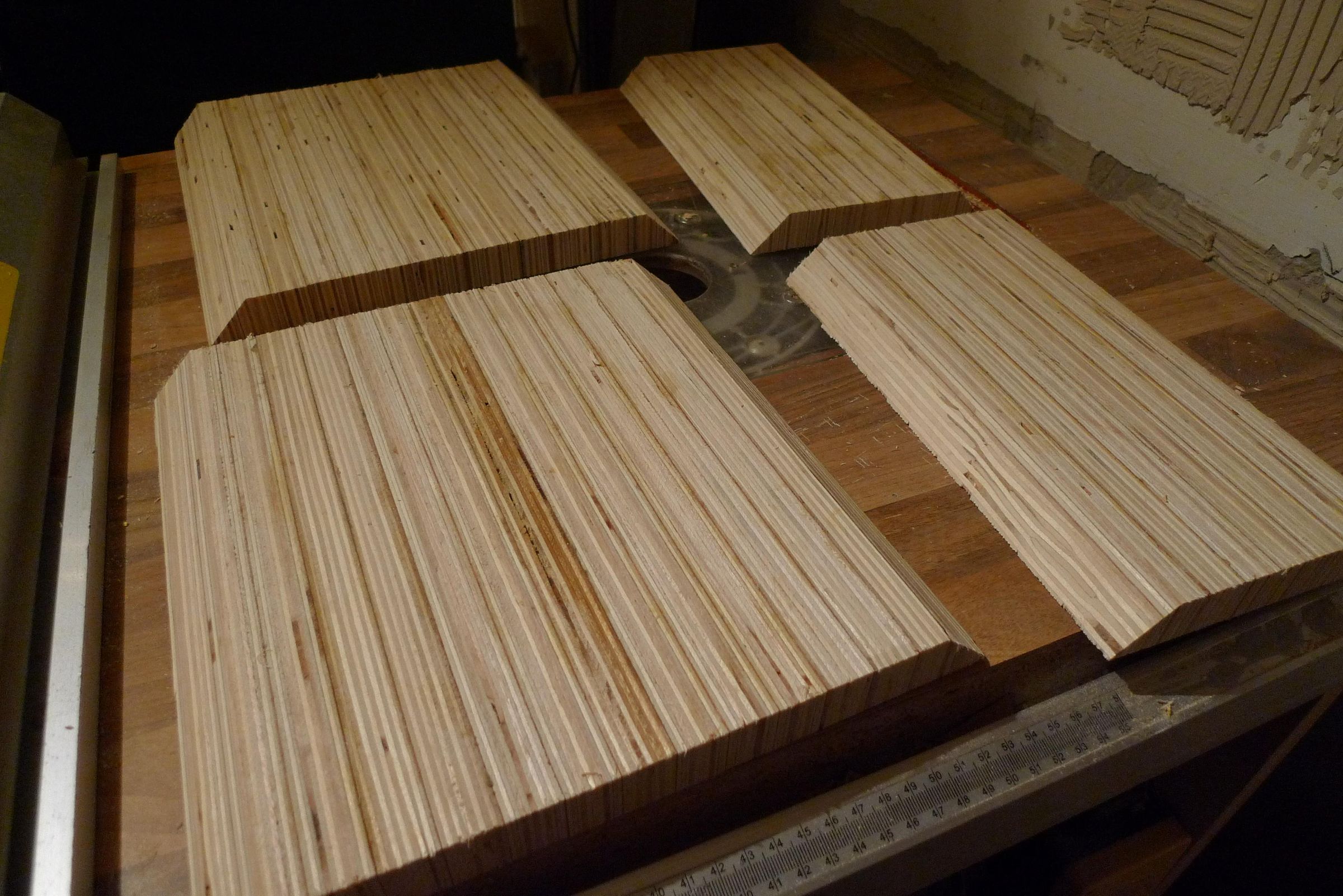 End Grain Plywood End Table With Laminated Legs : 10 Steps (with ...