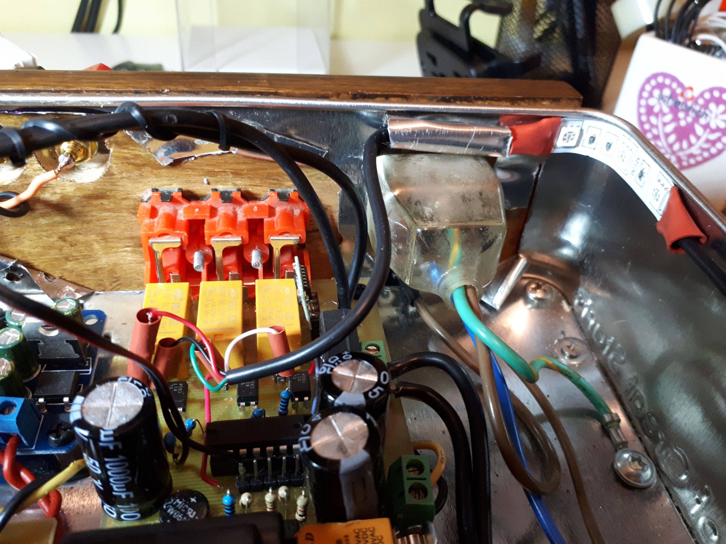 Upgrade of TDA2005 Amplifier : 6 Steps (with Pictures) - Instructables