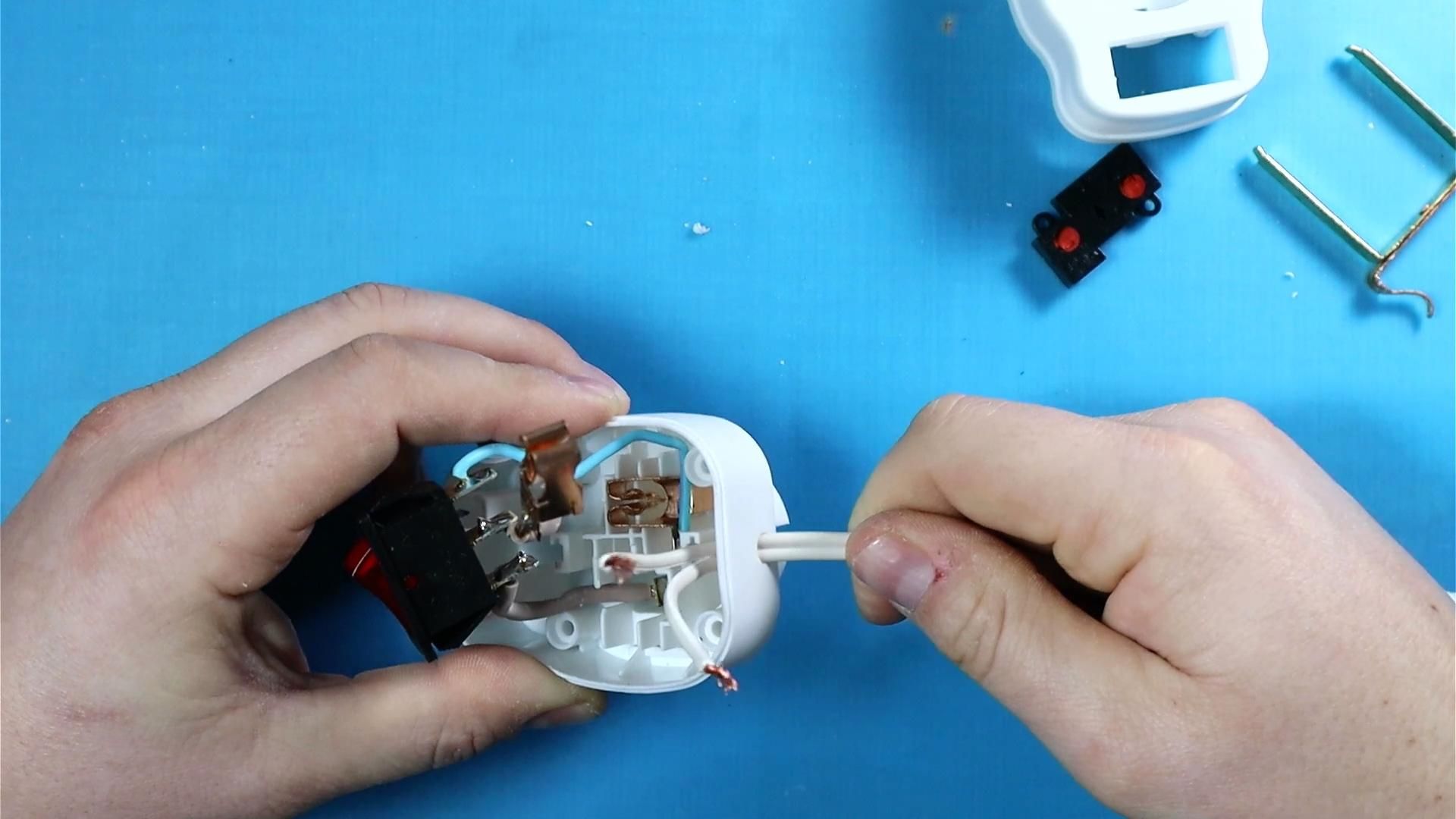 DIm Bulb Tester - Current Limiter : 4 Steps (with Pictures) - Instructables