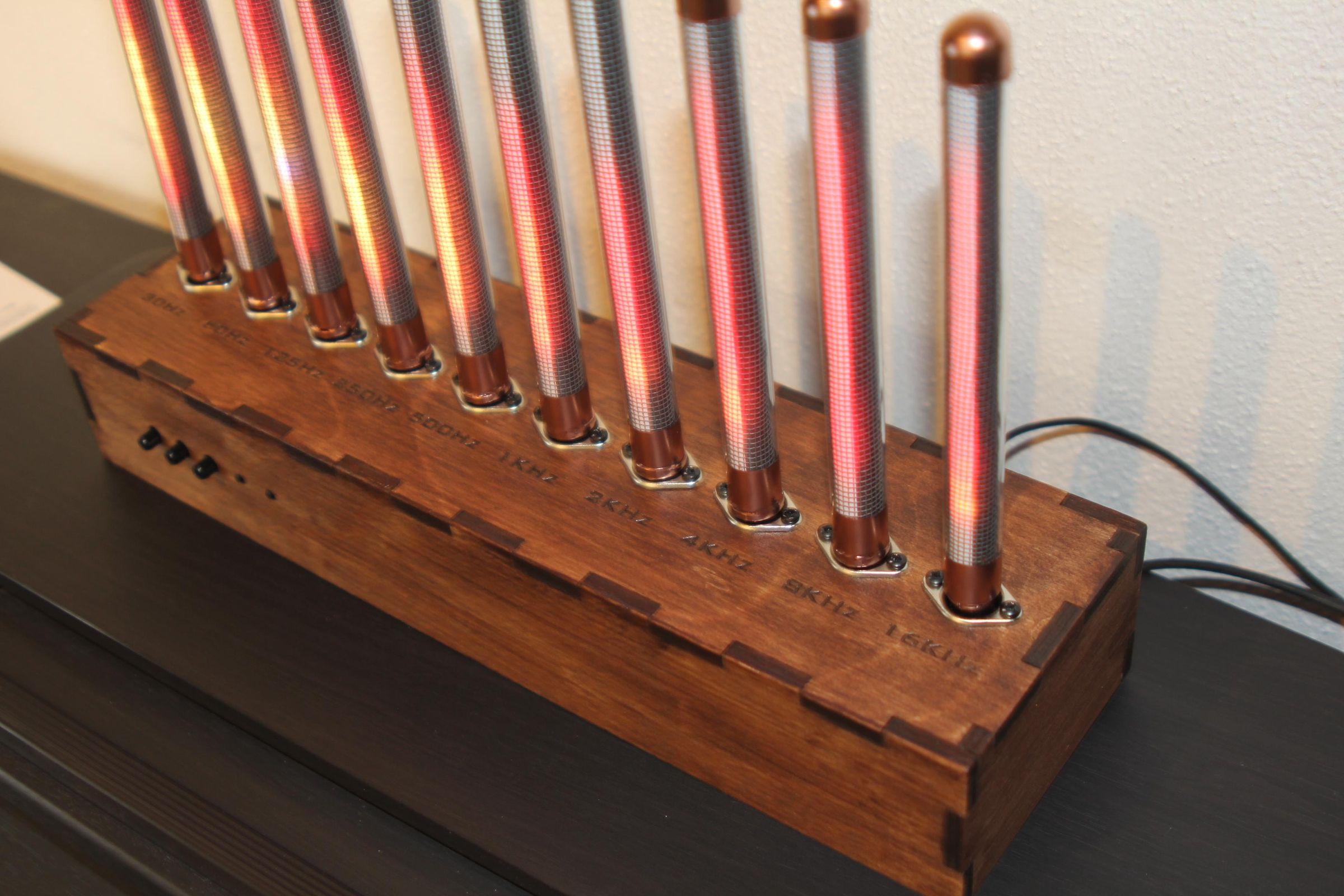 SPECTRUM ANALYZER WITH STEAMPUNK NIXIE LOOK : 9 Steps (with Pictures ...