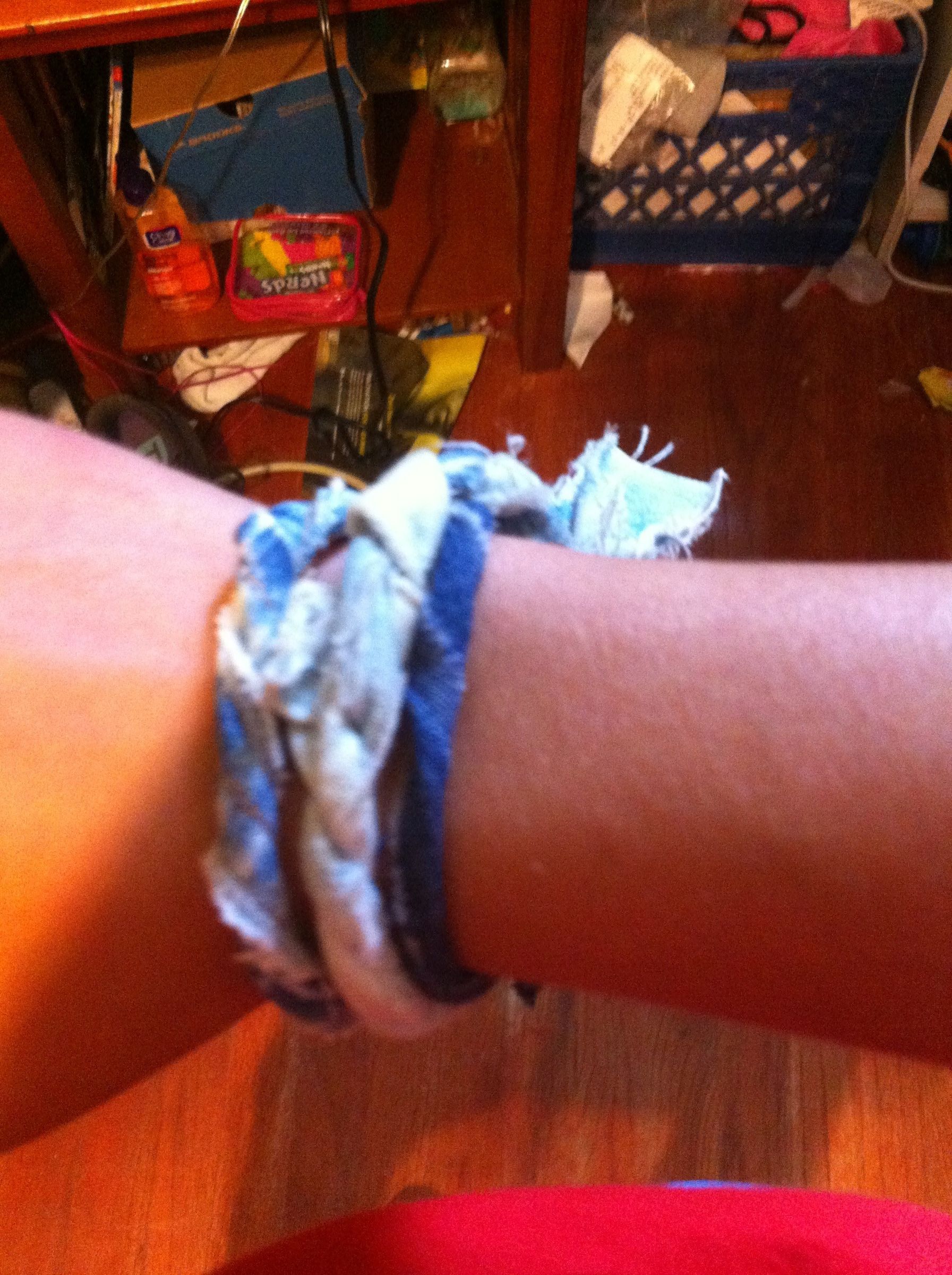 Easy Bracelets : 6 Steps - Instructables