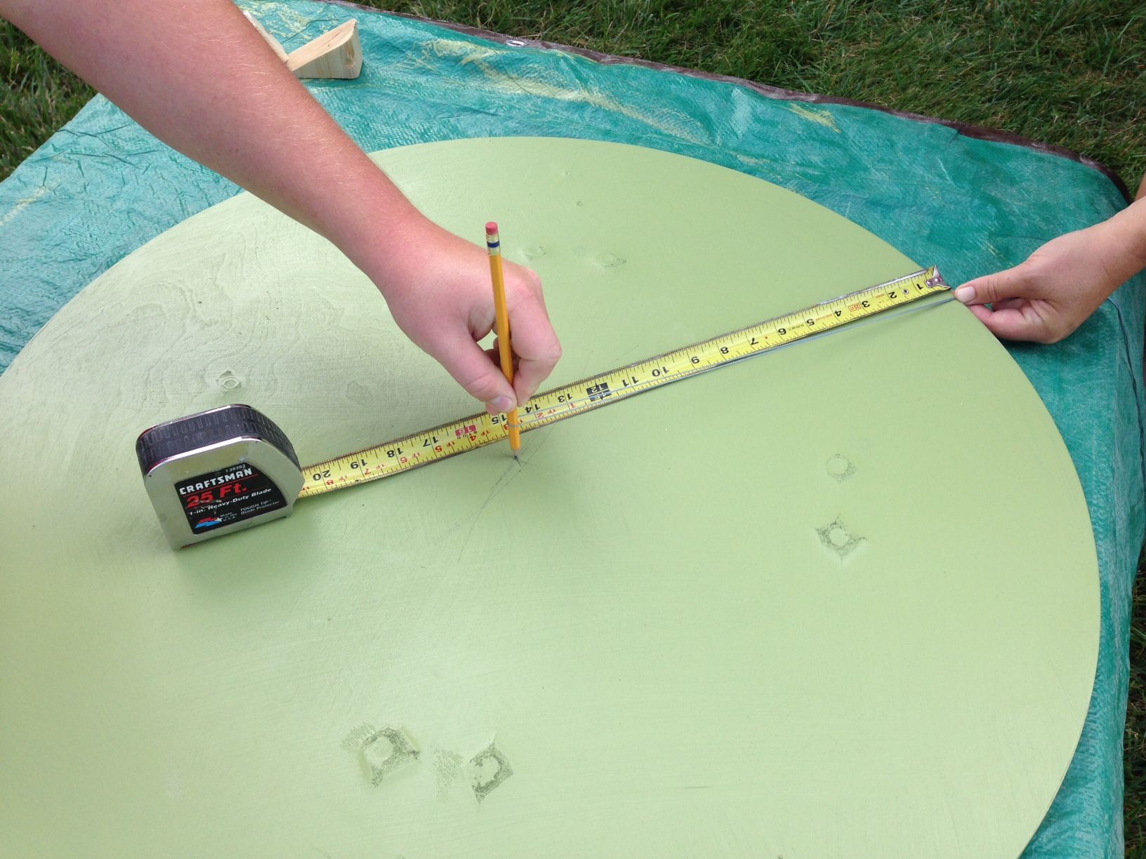 Simple Round Table : 15 Steps (with Pictures) - Instructables