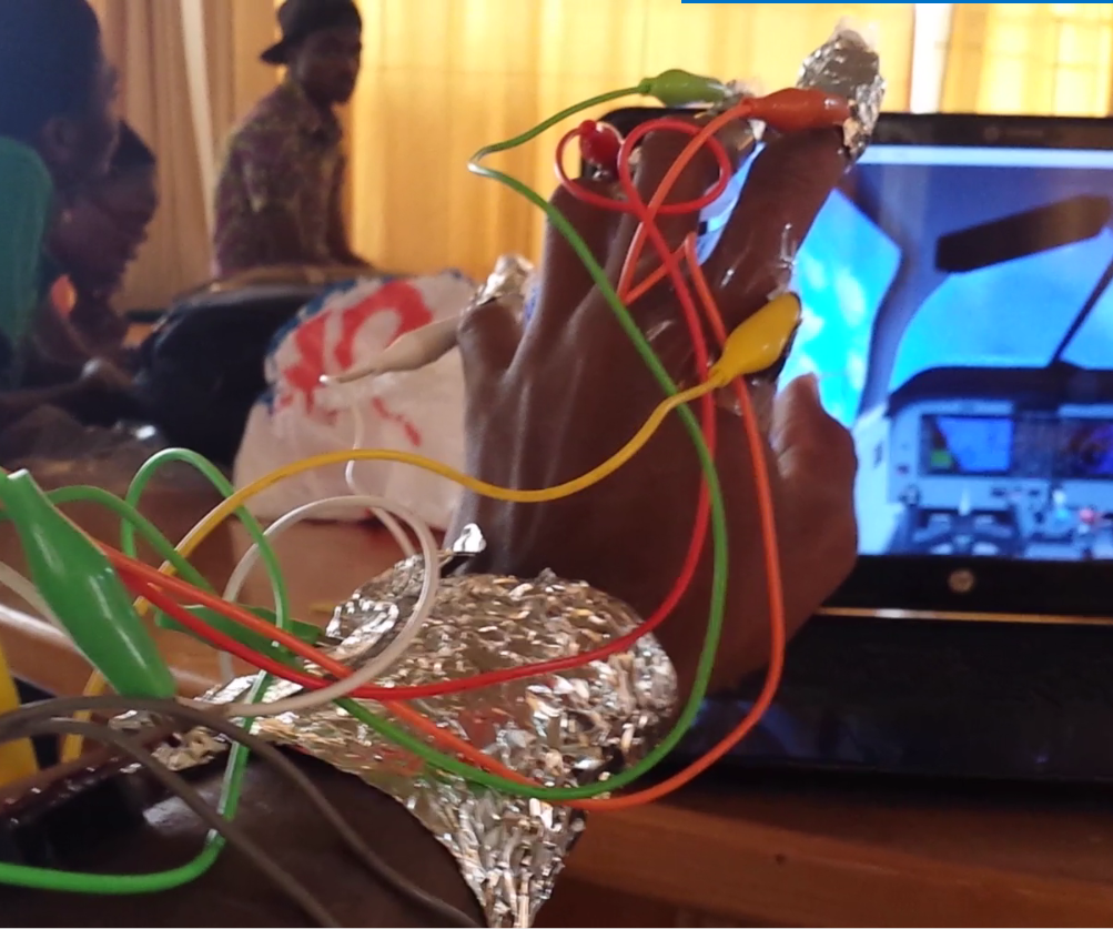 The Makey-Makey Handy Game Controller : 5 Steps - Instructables