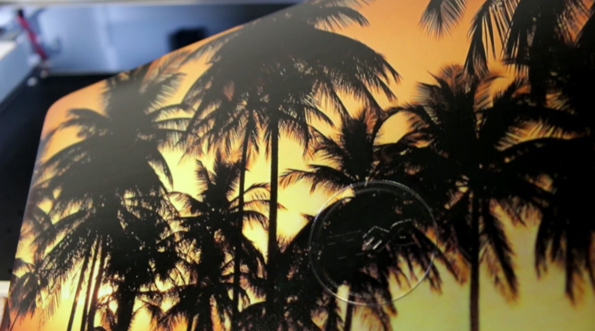 UV Printed and Laser Engraved Laptop : 5 Steps (with Pictures ...