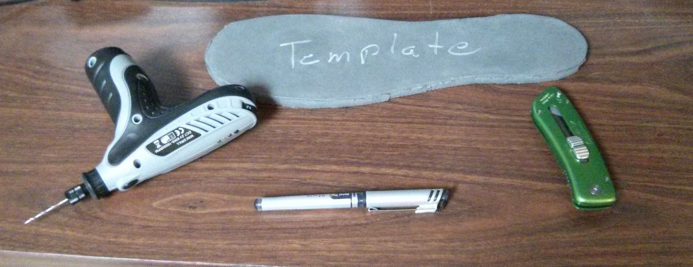 DIY Custom Sized Insoles (poor Man's Dr Scholls) : 4 Steps - Instructables