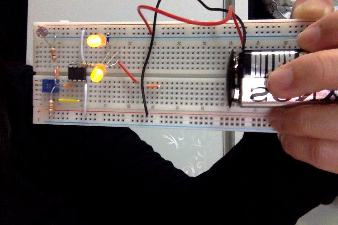 Simple Light Detector With Sensitivity Control : 7 Steps (with Pictures ...