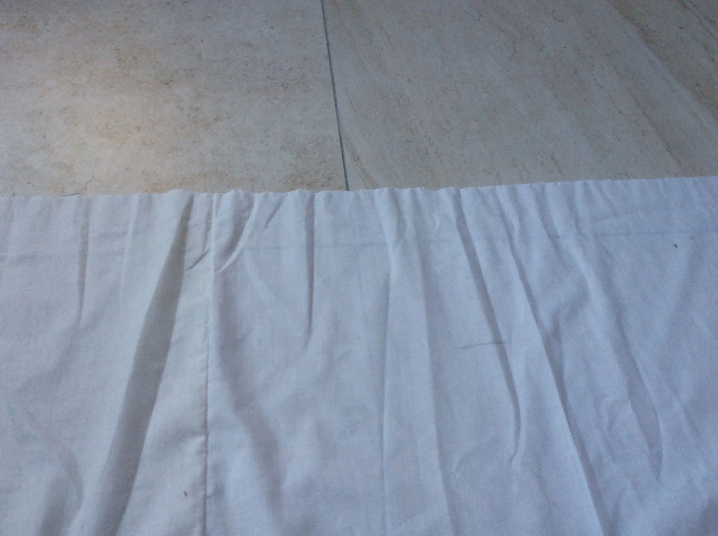 How to Draw a Straight Line on Fabric : 4 Steps - Instructables