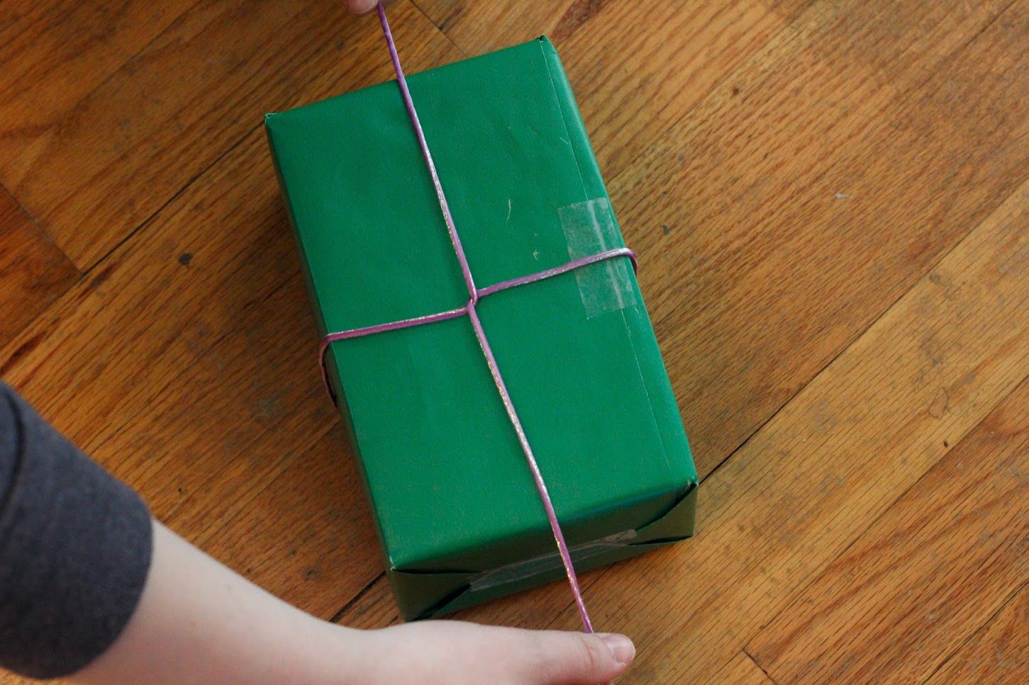 How to Properly Wrap a Present : 17 Steps (with Pictures) - Instructables