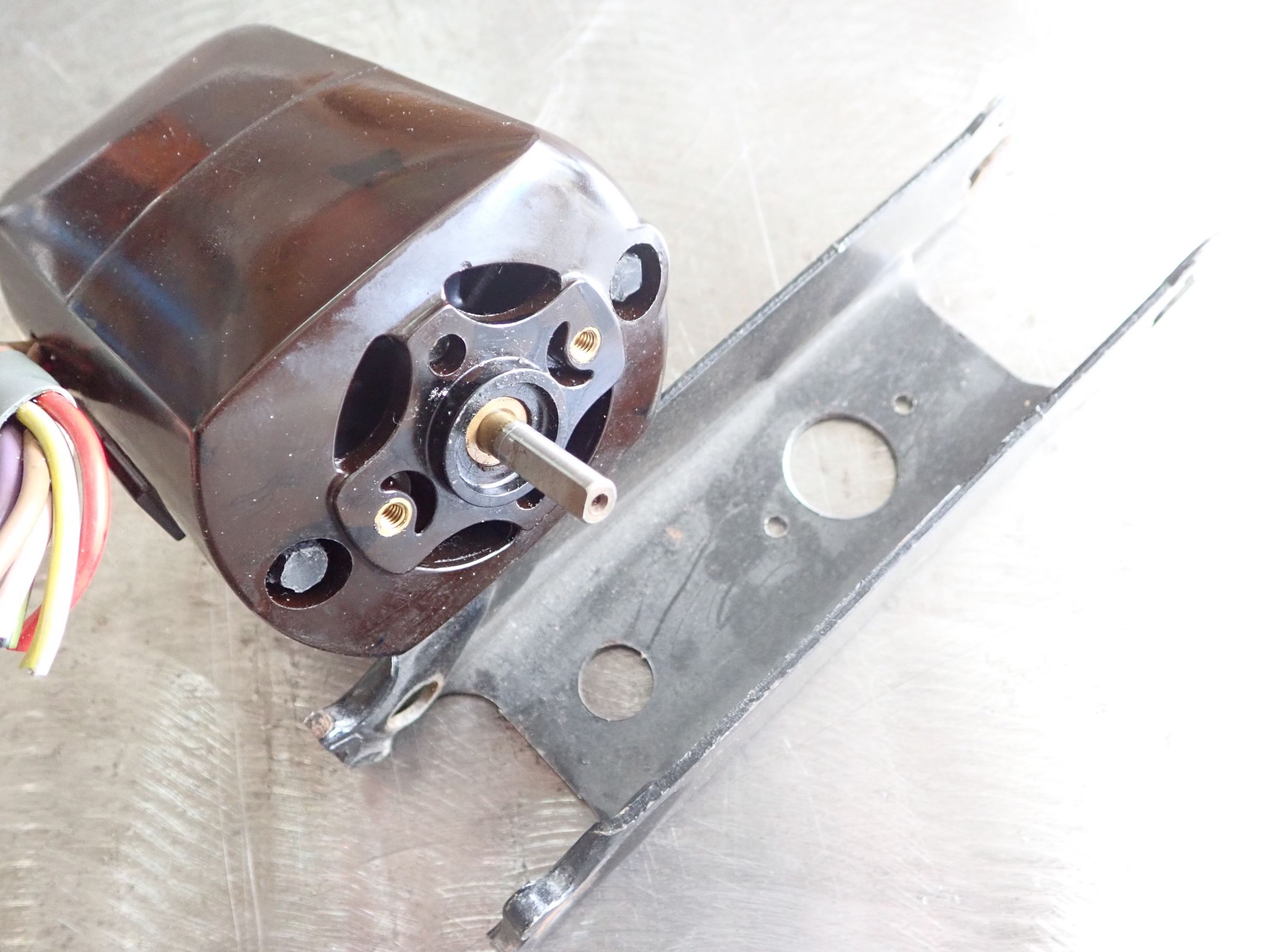 How to Make a Sewing Machine Tractor : 21 Steps (with Pictures ...