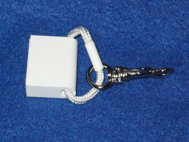 IPod Shuffle Keychain Cap on the Cheap : 4 Steps - Instructables
