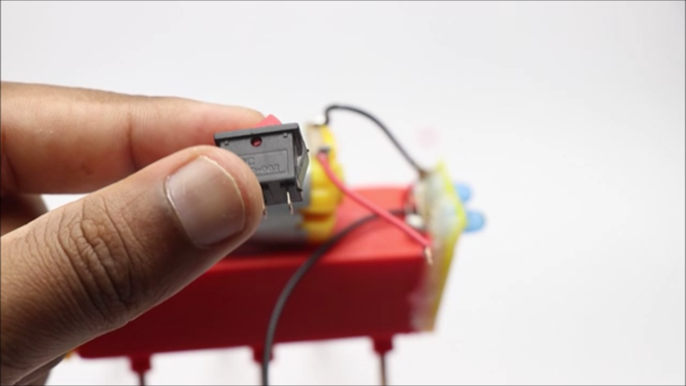 How to Make a Simple Working Robot at Home : 9 Steps (with Pictures ...