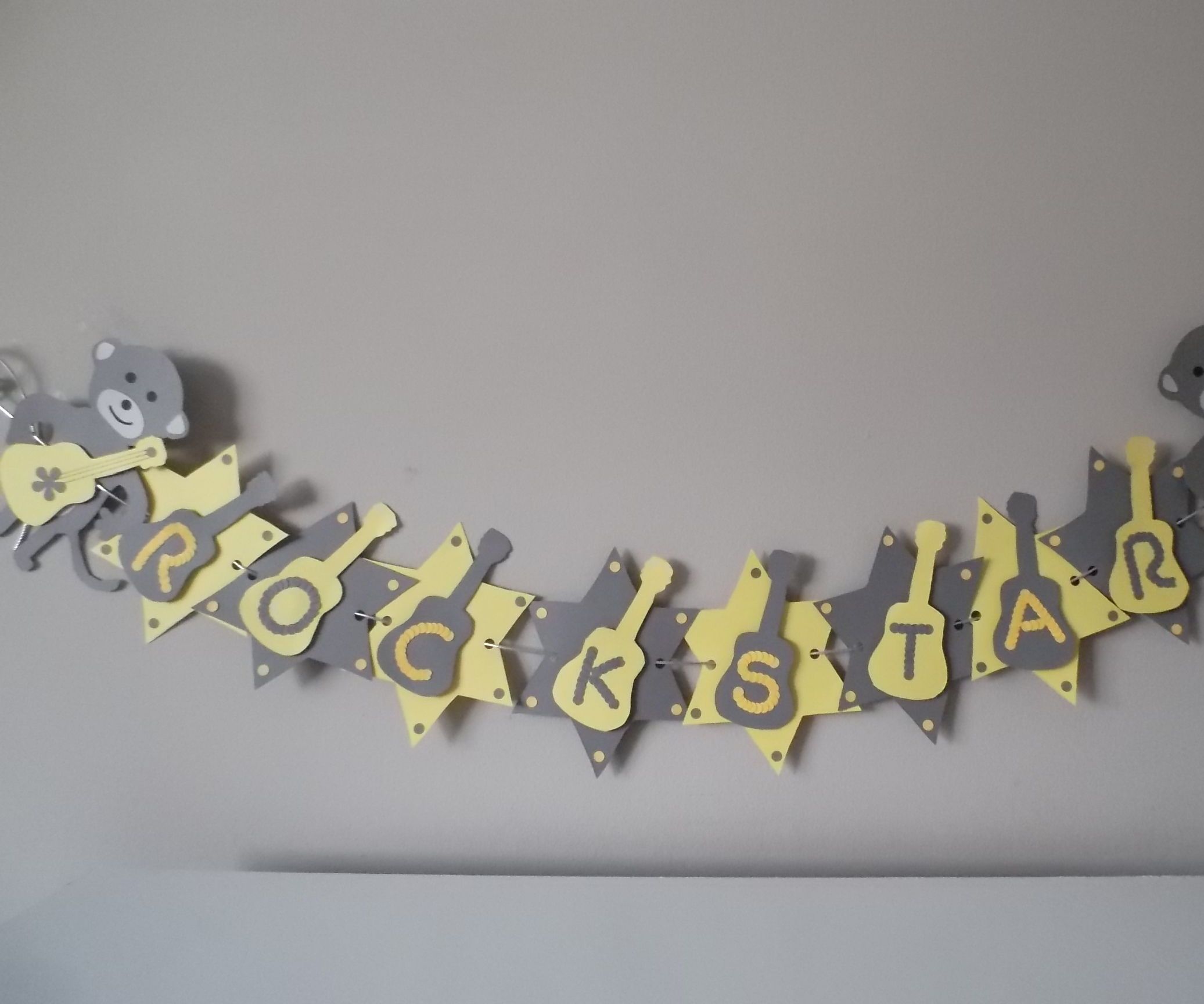 Rock Star Boys Bedroom Decor : 4 Steps - Instructables