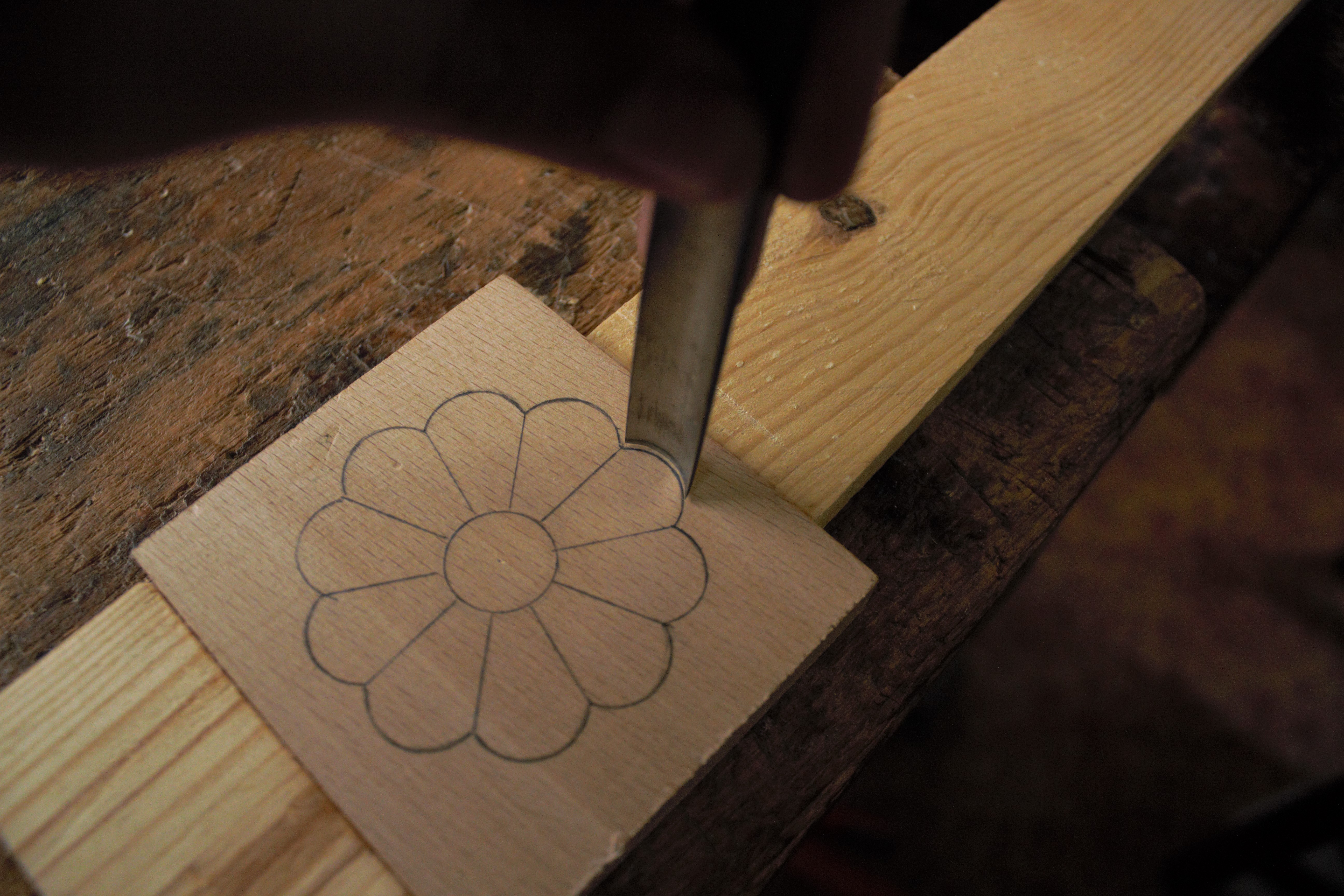 Simple Wood Carving - Flower (rosette) : 5 Steps (with Pictures ...