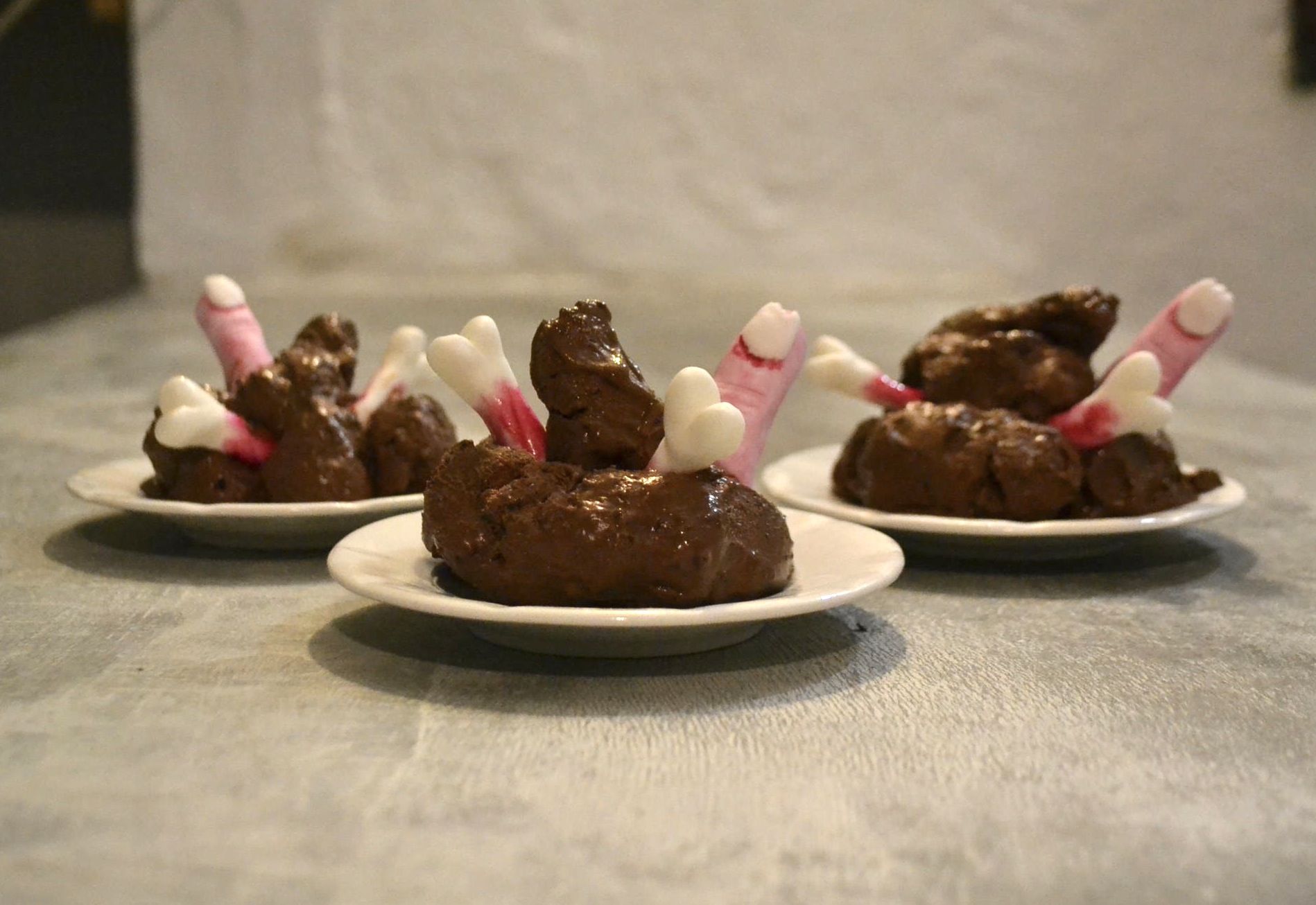 ZOMBIE POOP : 12 Steps (with Pictures) - Instructables