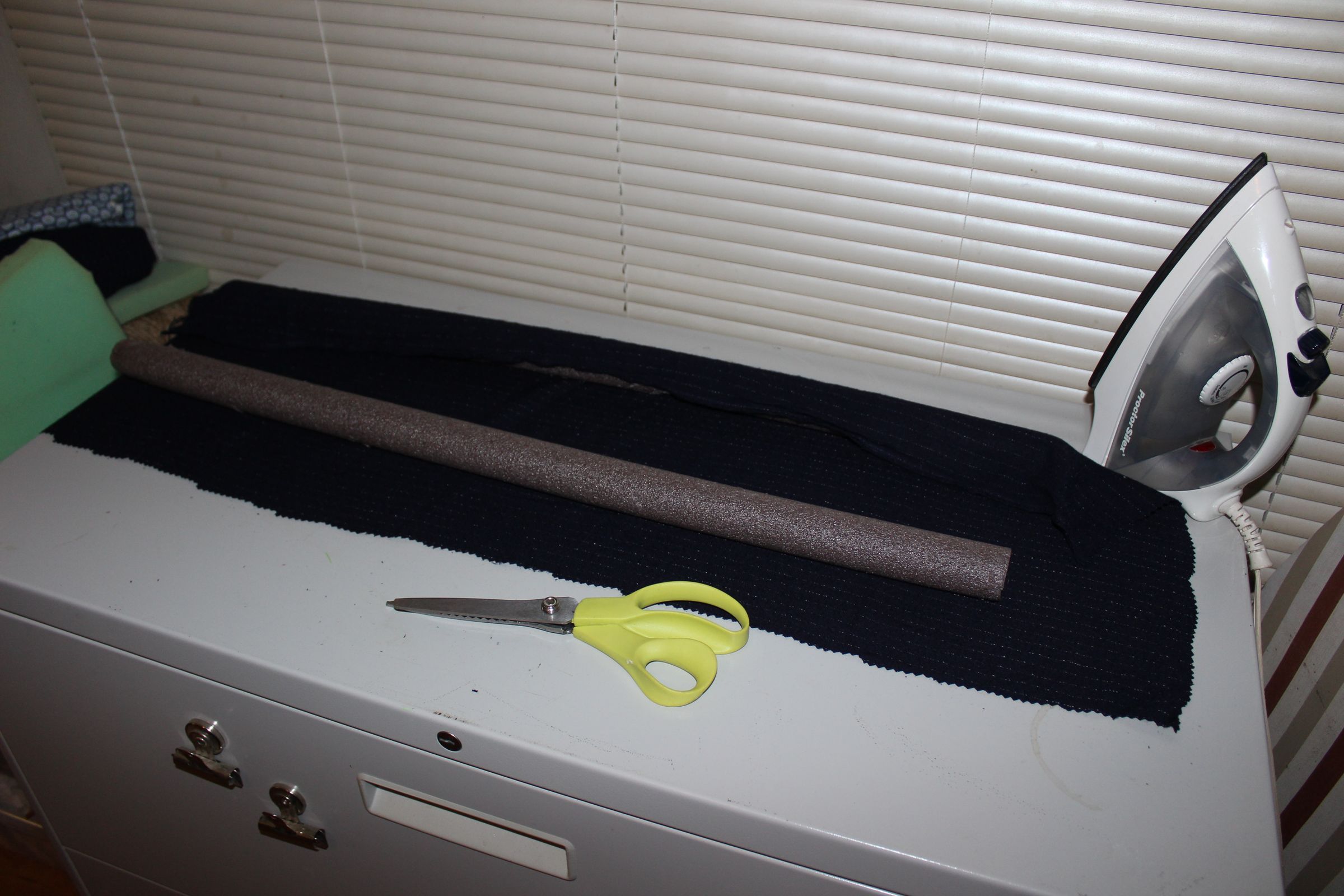How to Make a Draft Blocker for Your Door : 3 Steps (with Pictures ...