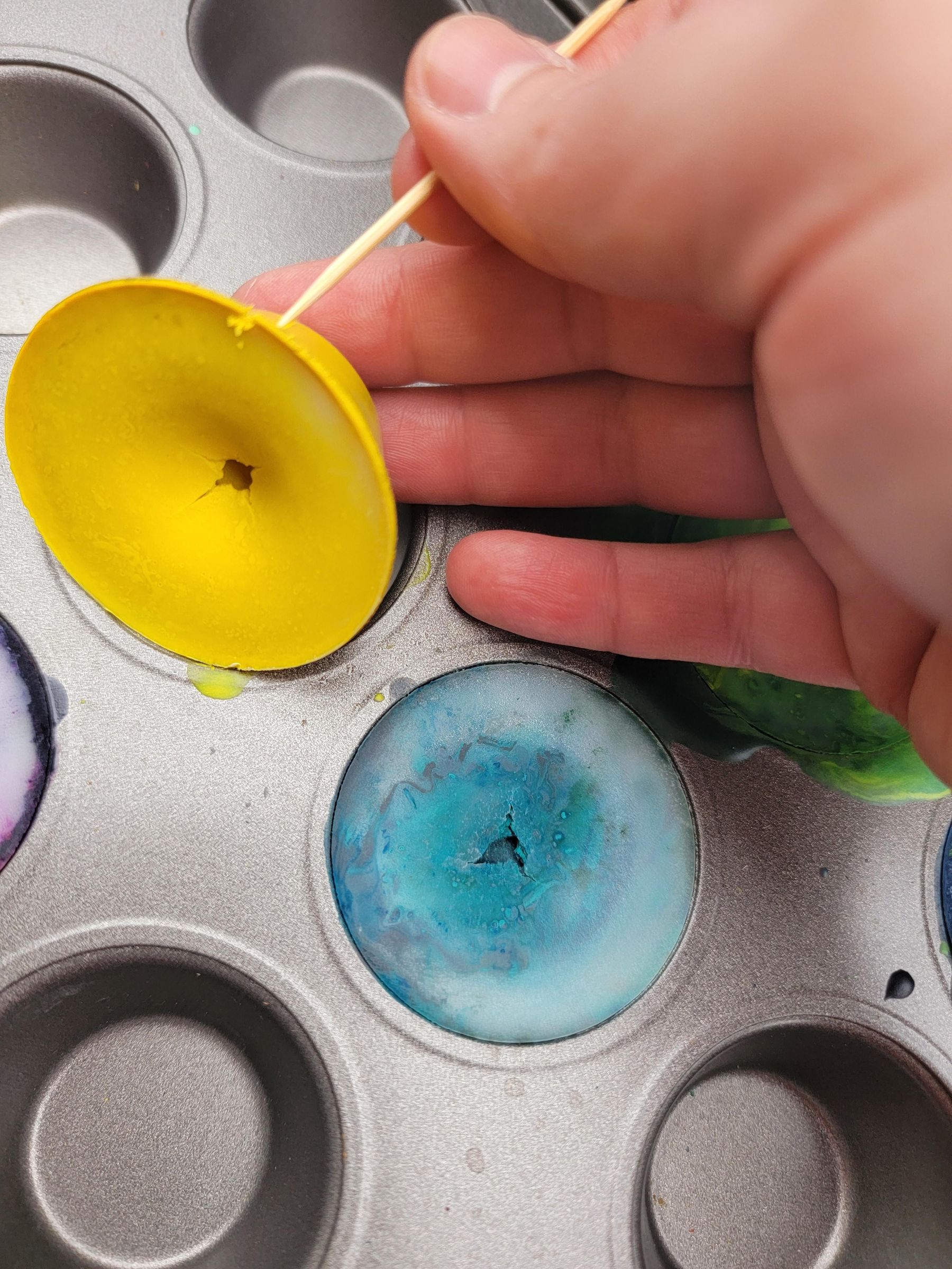 Recycling Crayons for Kids : 28 Steps (with Pictures) - Instructables