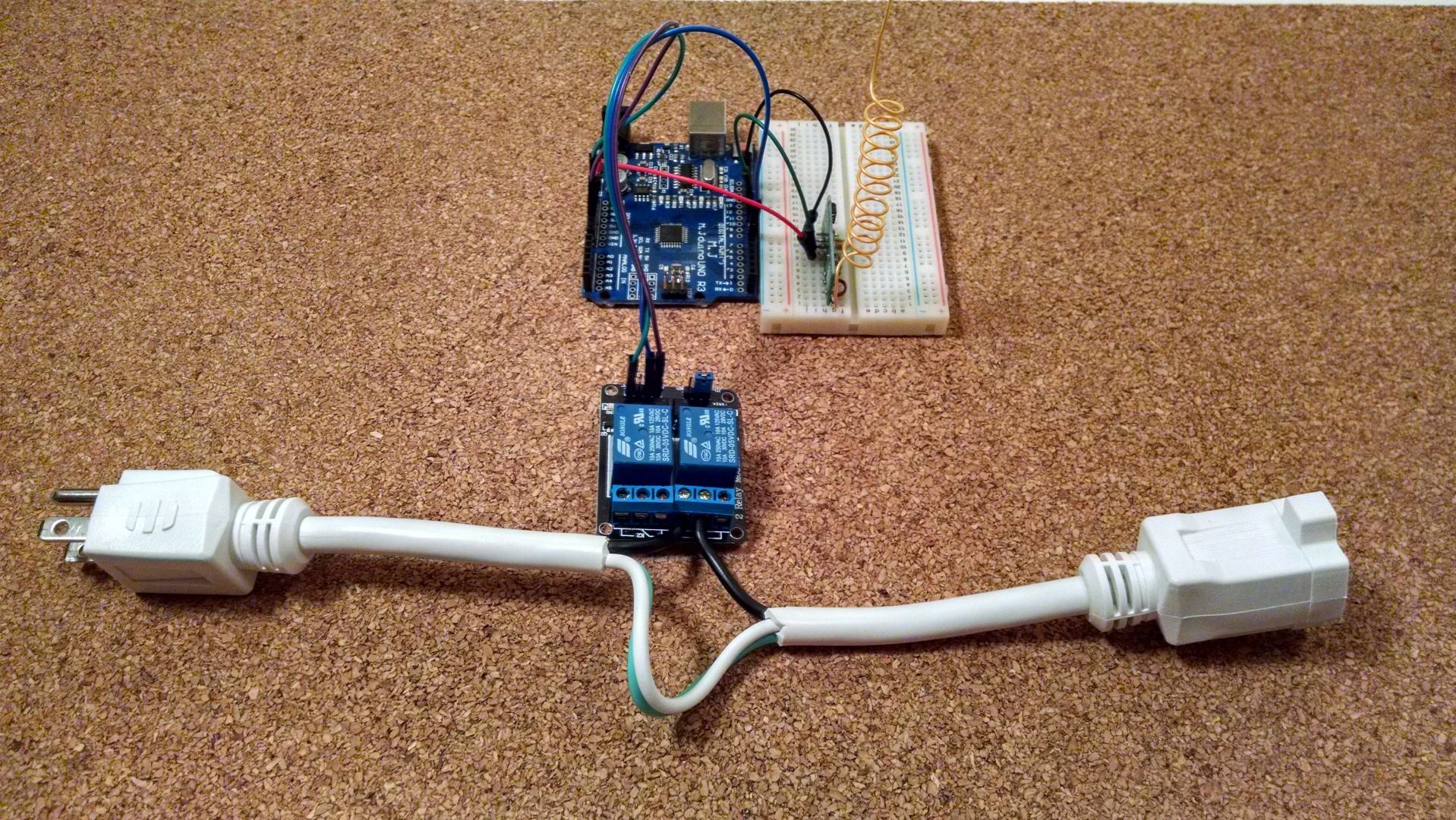 Make Any Extension Cord Radio Controlled! : 7 Steps - Instructables