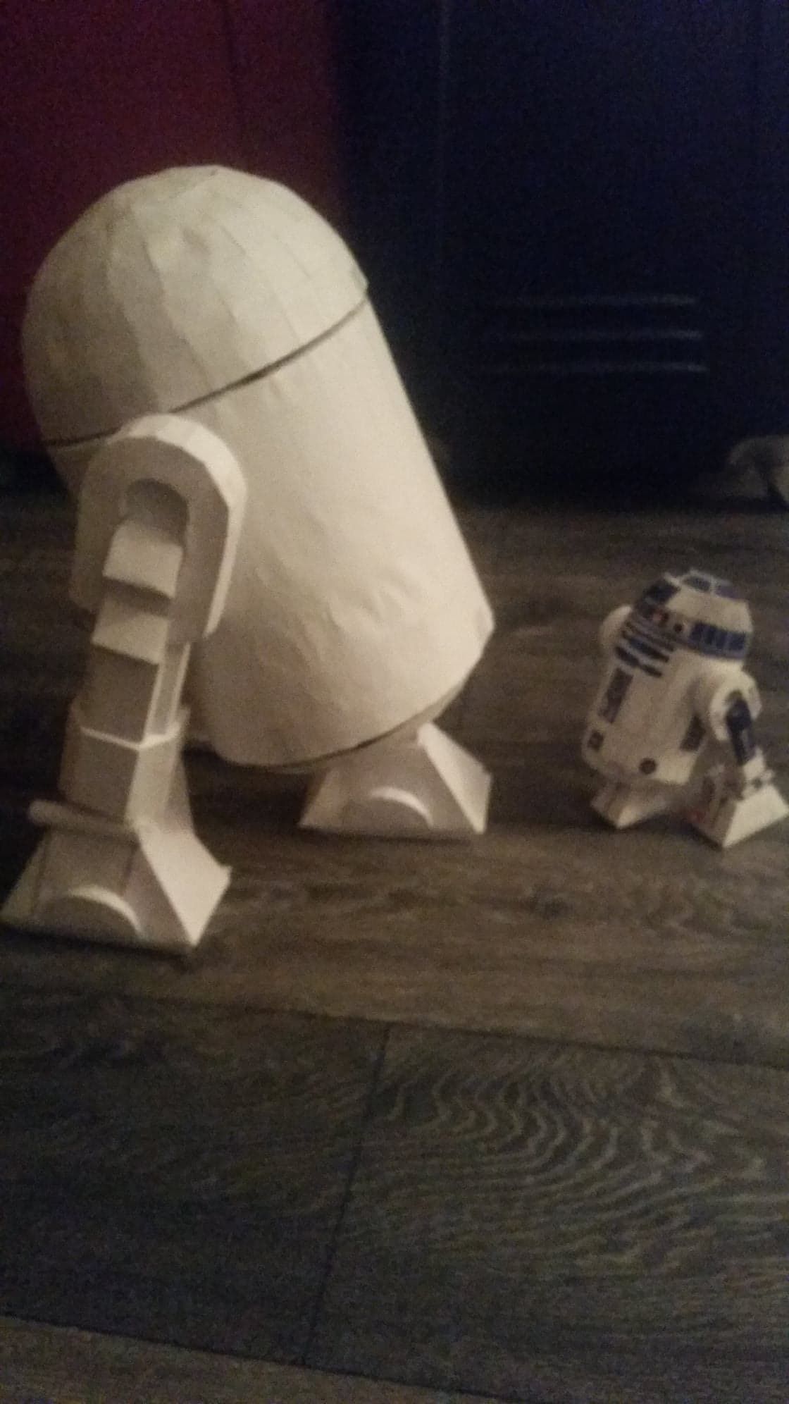 Cardboard R2-D2 With Secret Compartment : 8 Steps - Instructables