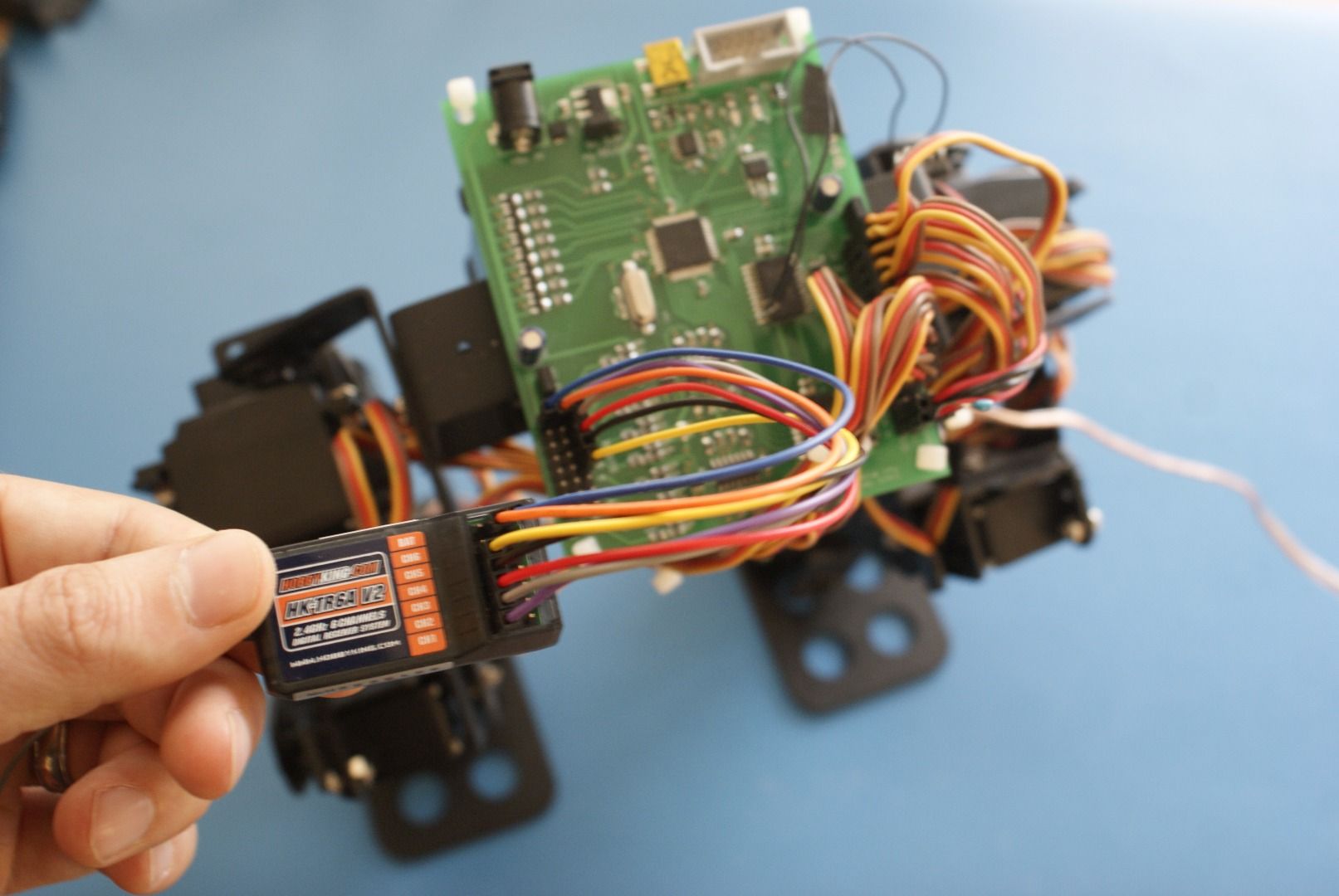 Make a Walking Robot : 9 Steps - Instructables