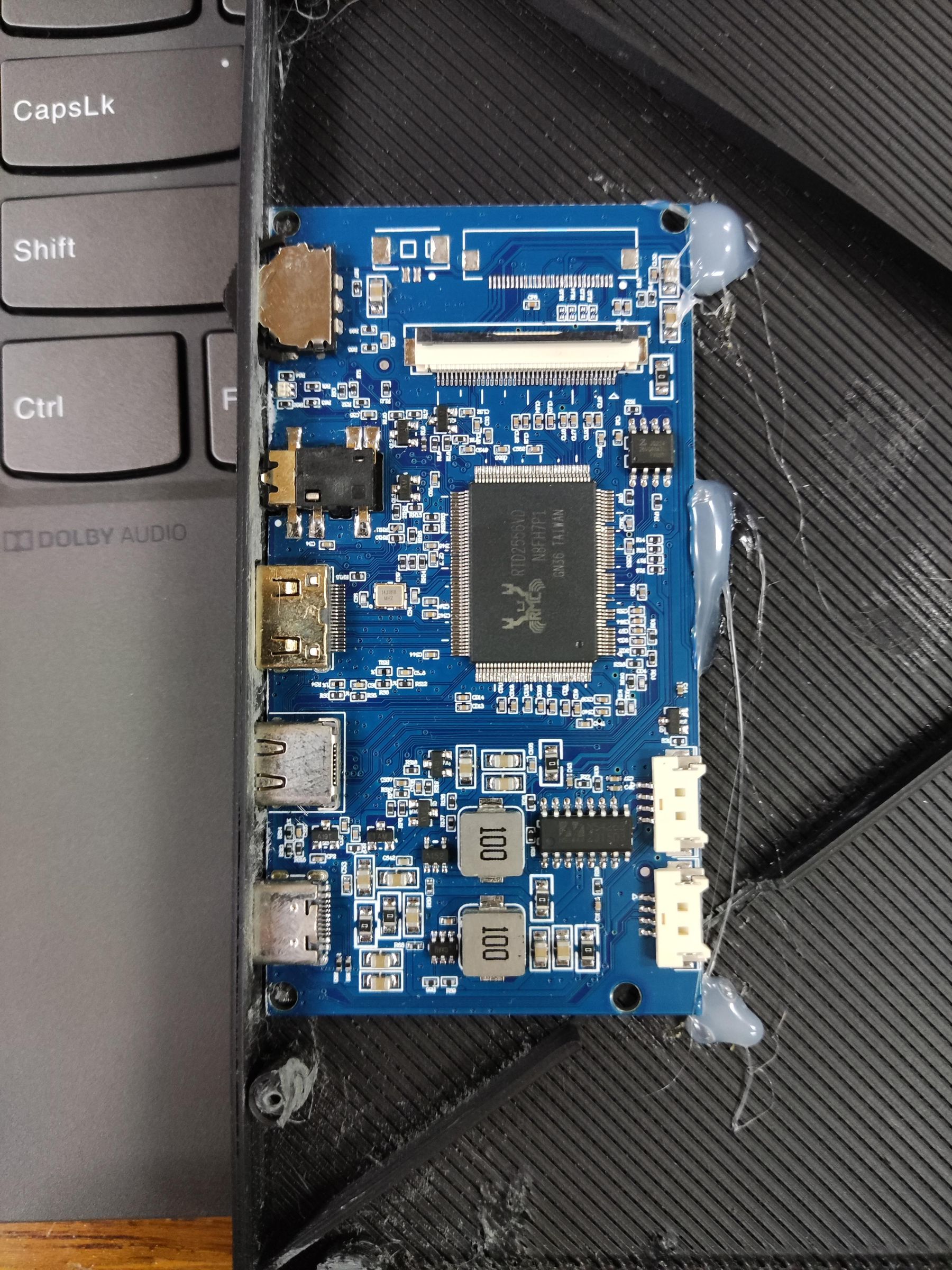 DIY Portable Monitor Recycled From IPad 3 : 10 Steps (with Pictures ...