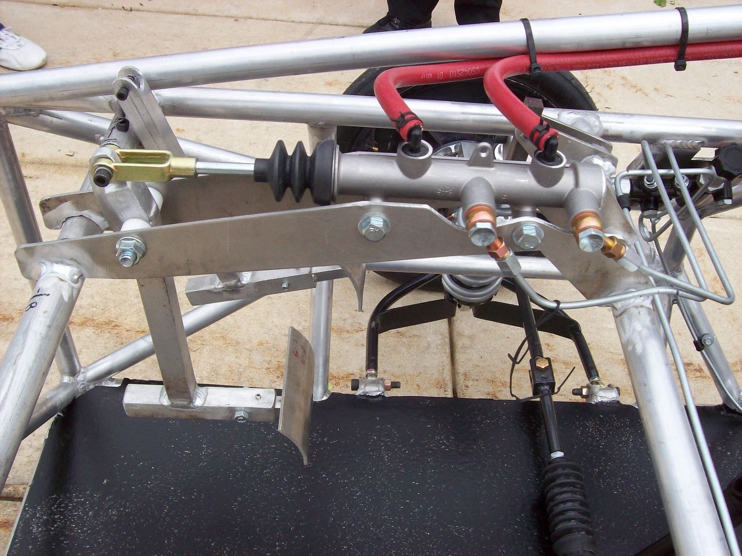 Engineering a 3 Wheel Vehicle Chassis : 15 Steps (with Pictures ...