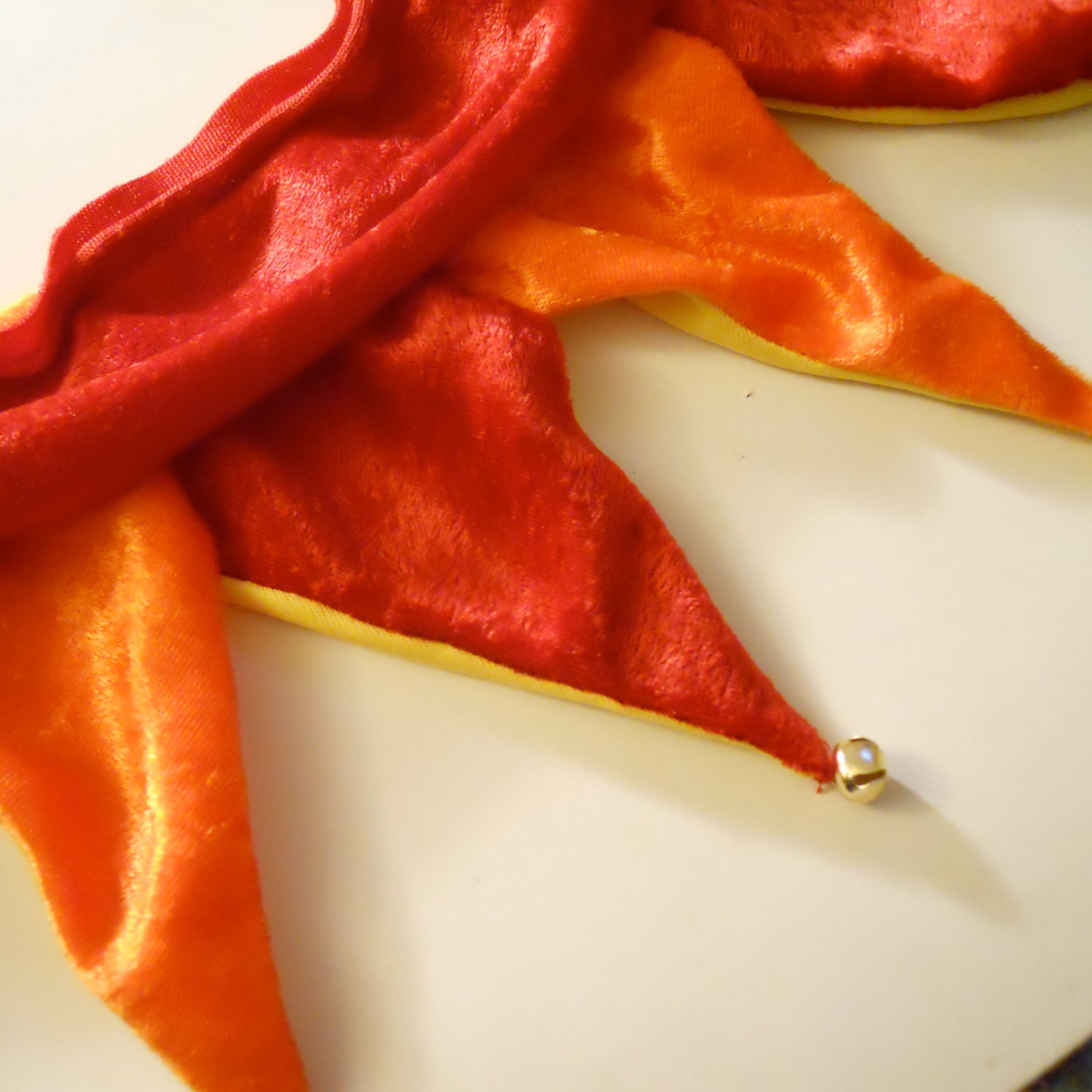 Jester Costume : 11 Steps - Instructables