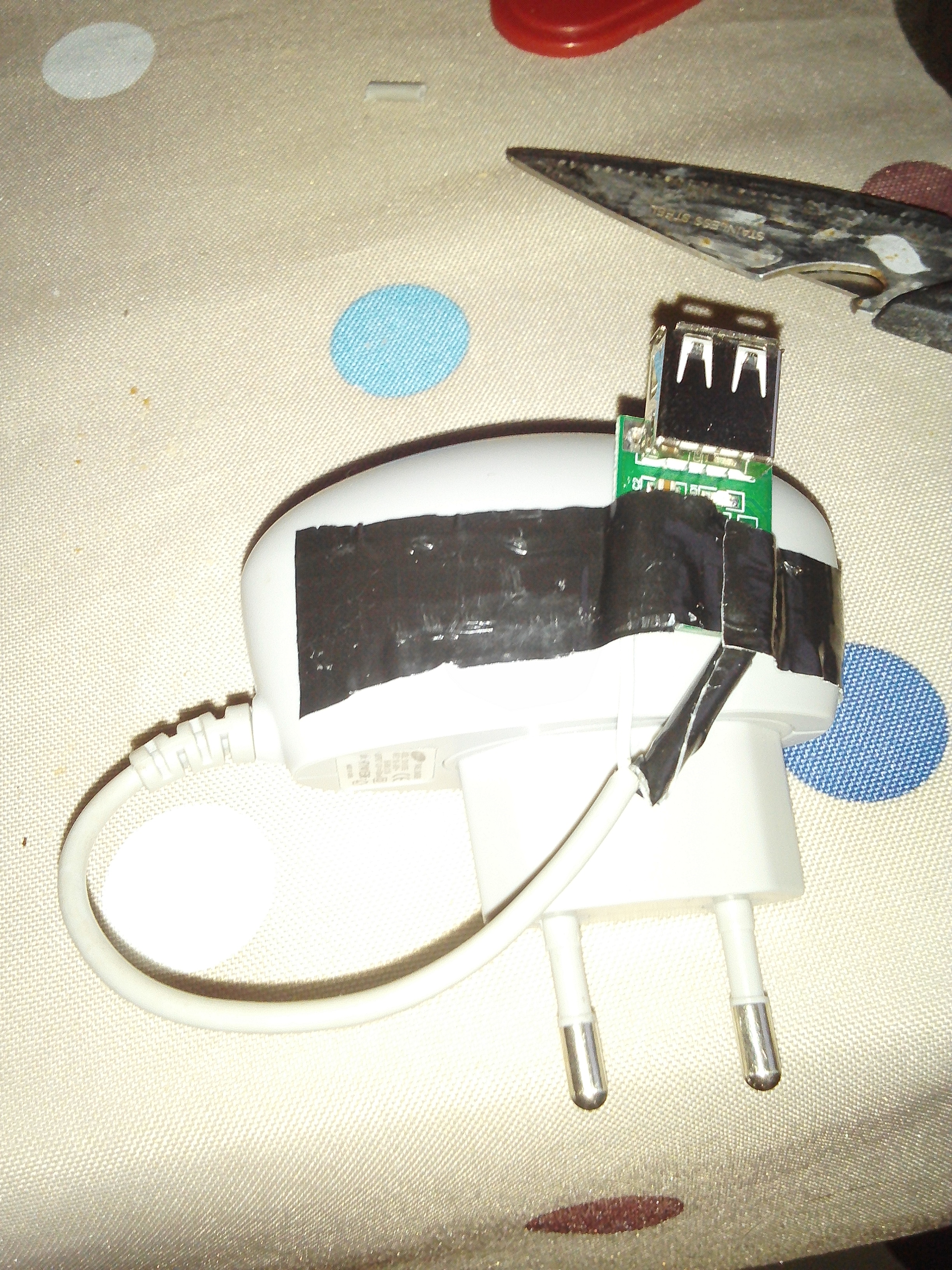 Build a 5v Usb Charger With an Old Samsung Adapter : 5 Steps (with ...
