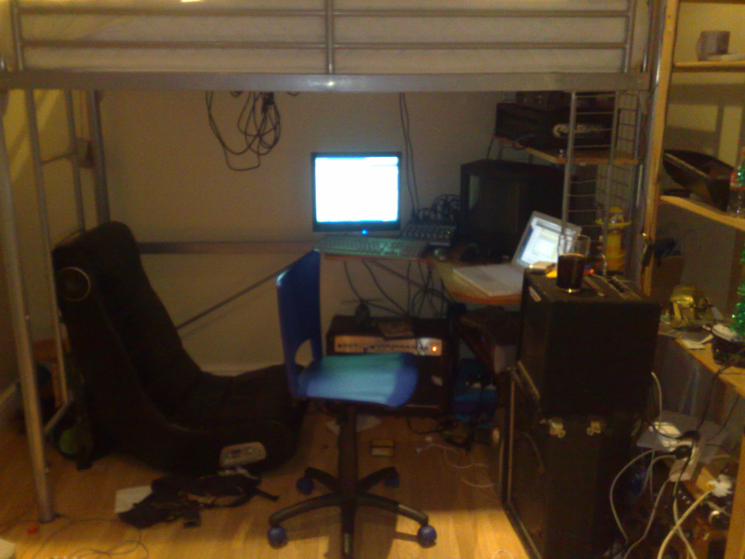 Making a Cheap Recording Studio! : 4 Steps - Instructables
