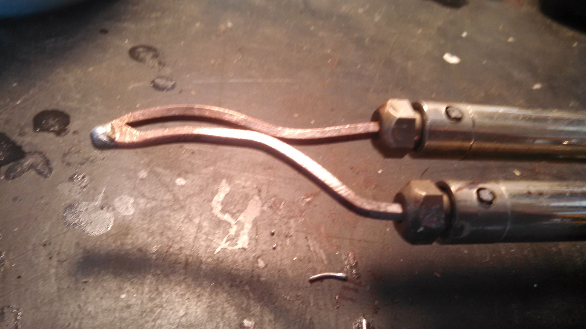 Weller D-550 Tip Exchange : 4 Steps - Instructables