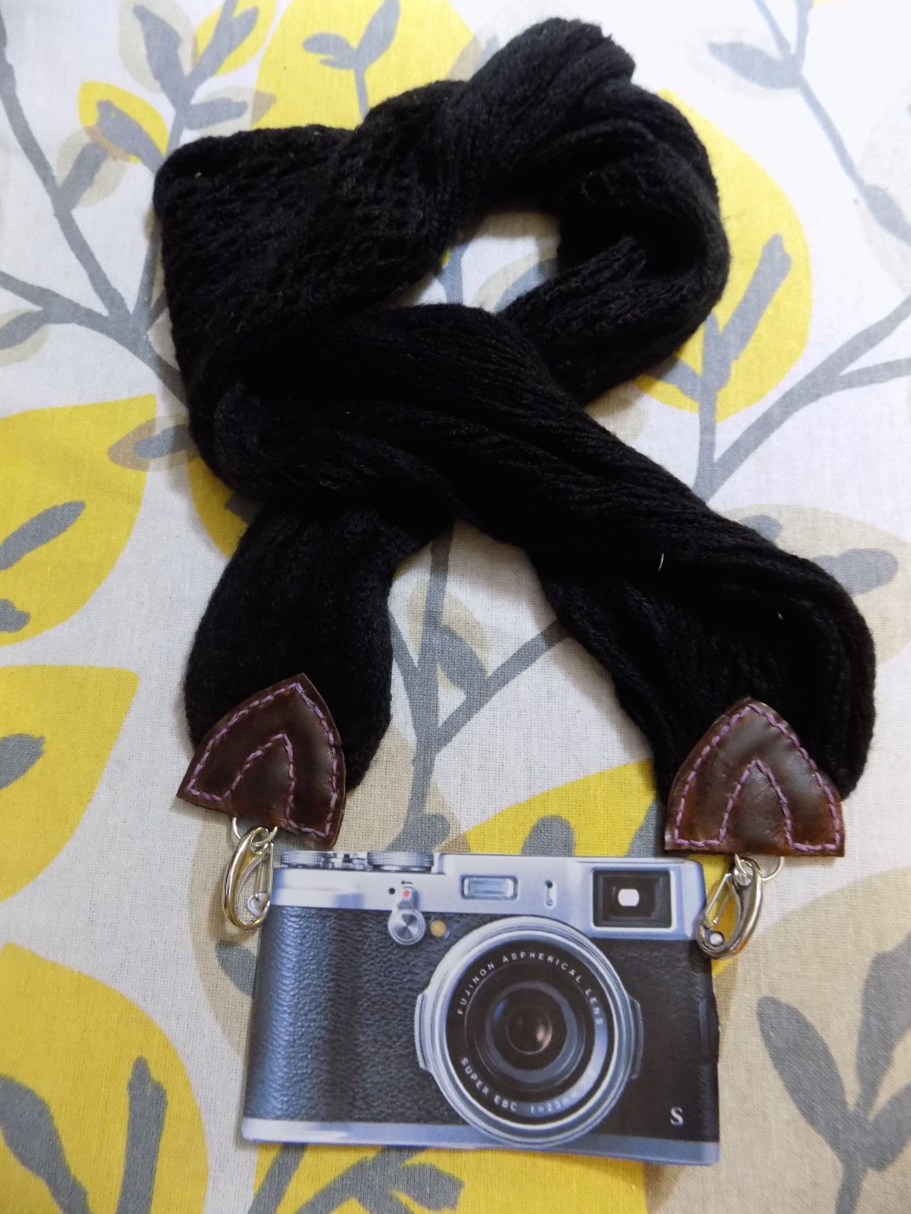 Scarf Camera Strap : 6 Steps (with Pictures) - Instructables