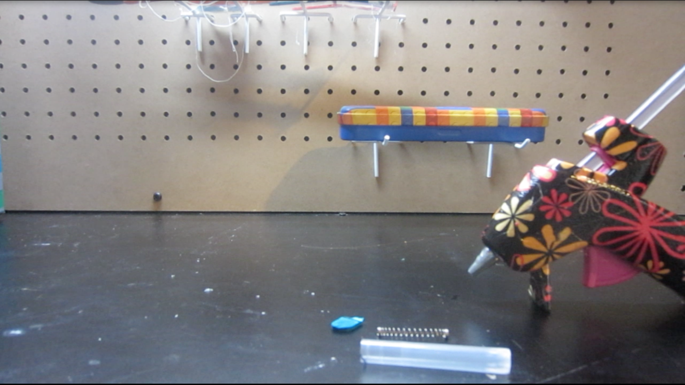 Simple & Easy Spider-Man Web-Shooter : 12 Steps - Instructables