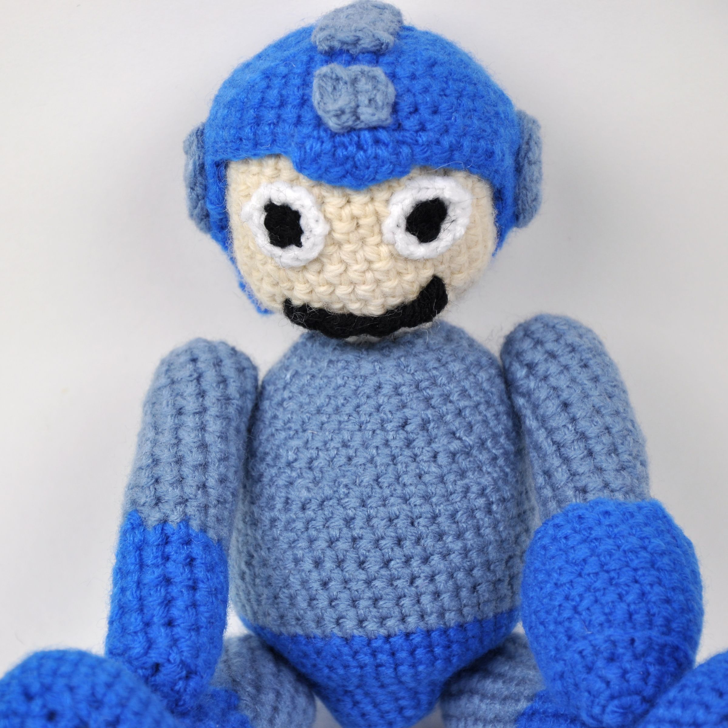Crochet Megaman (Mega Man) Amigurumi : 8 Steps (with Pictures ...