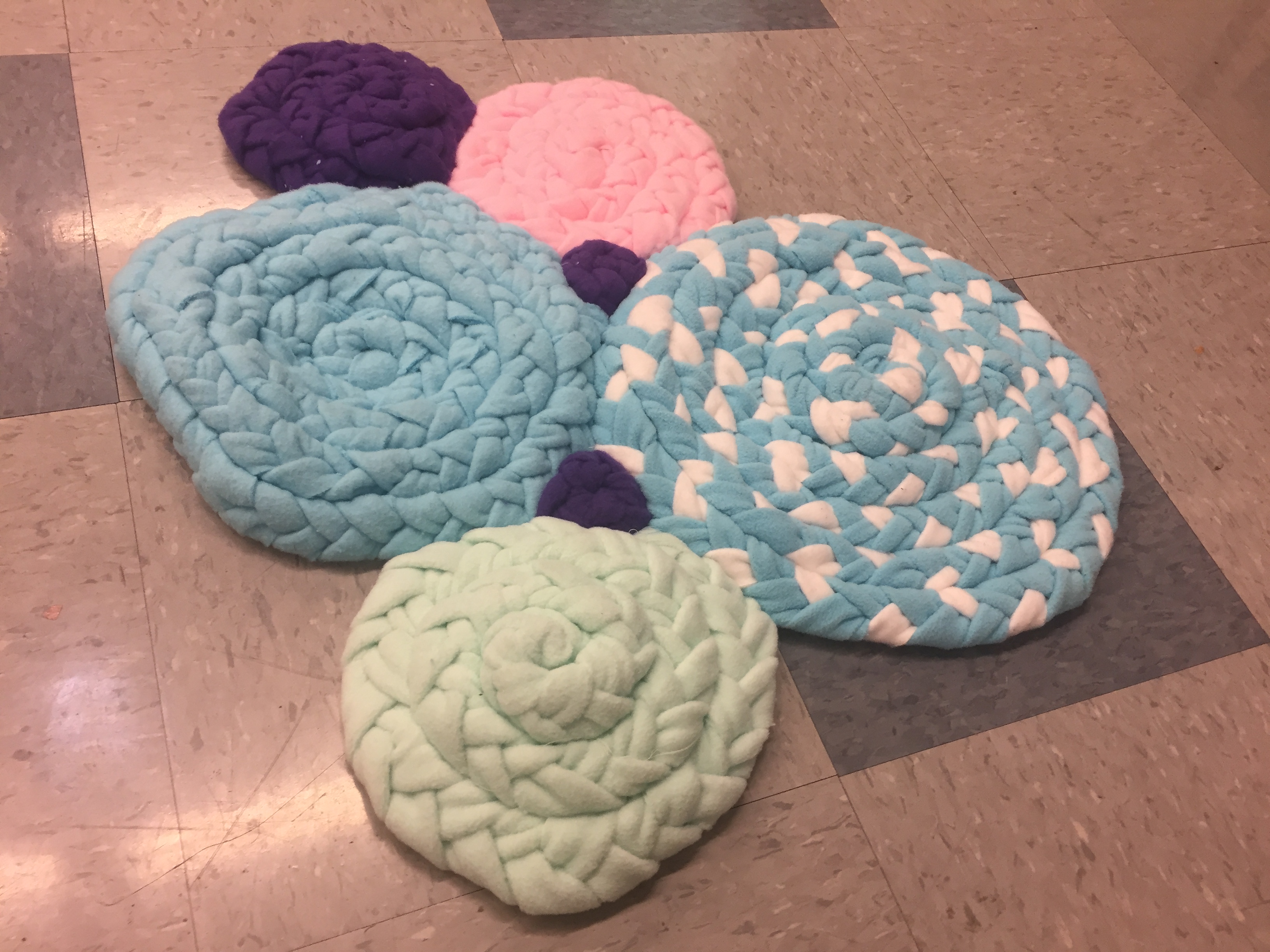 Braided Rug DIY : 9 Steps - Instructables