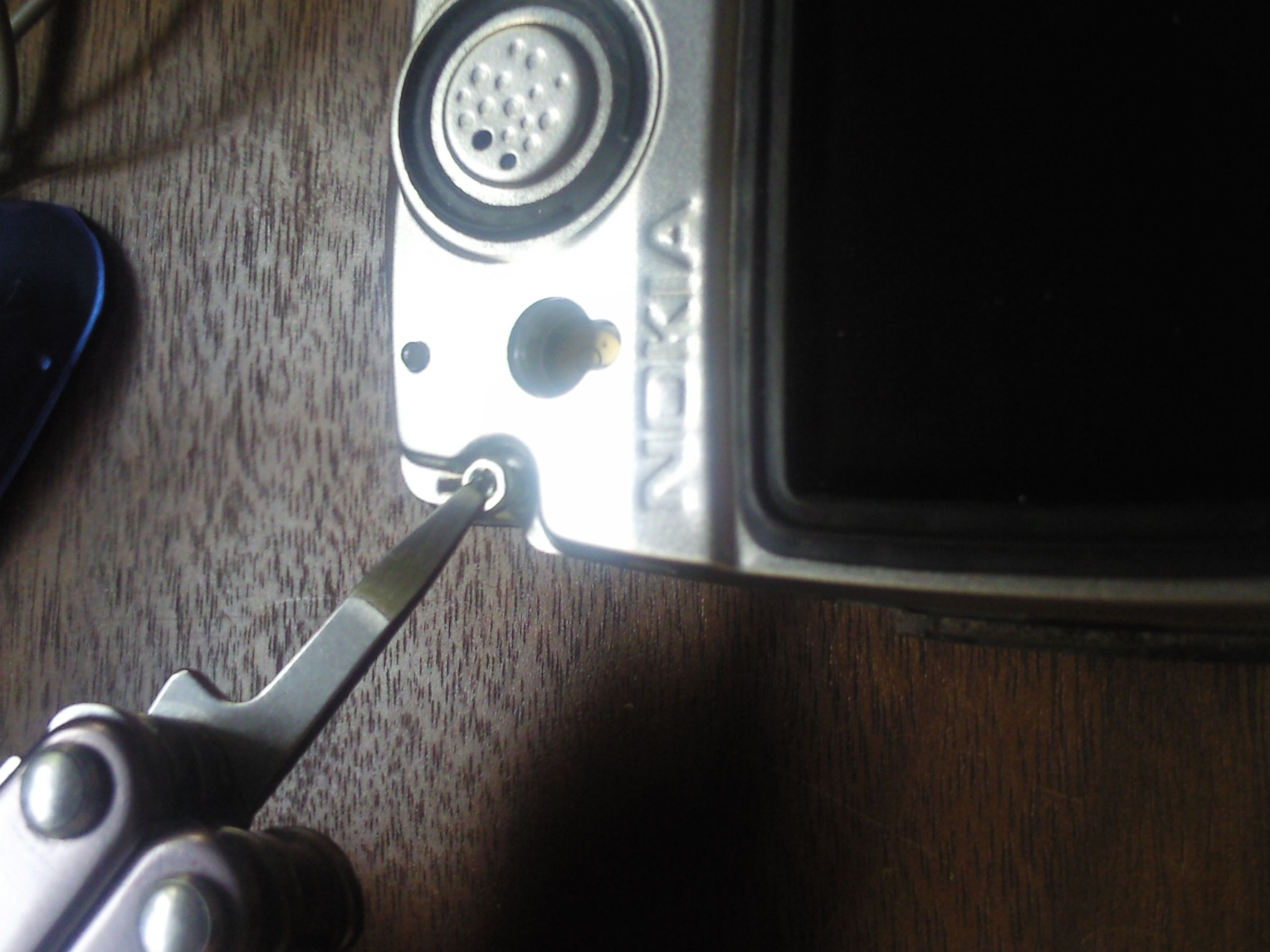 Quick and Easy Keypad Fix (For Most Cell Phones) : 7 Steps - Instructables