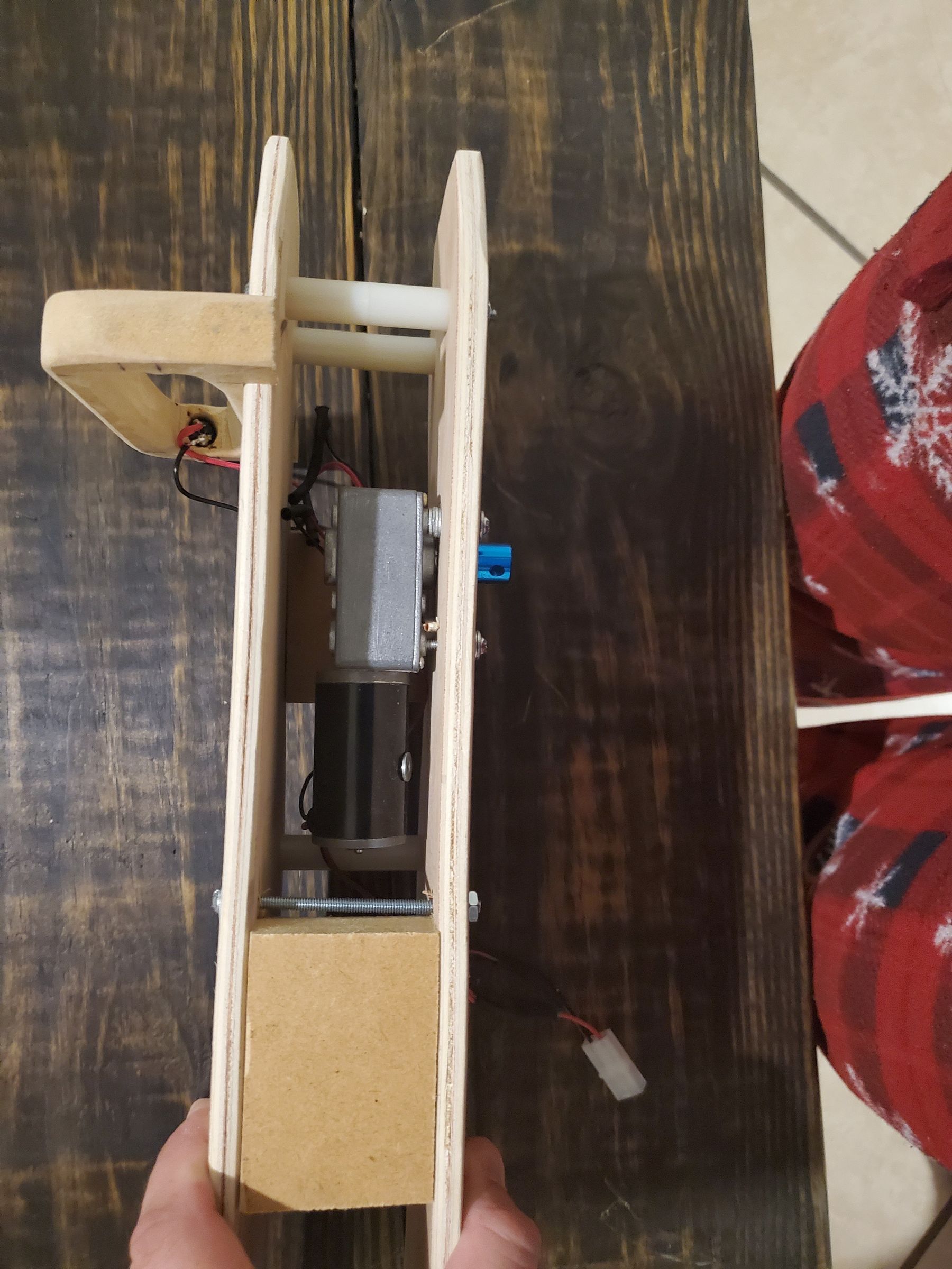 Deployable Shield : 12 Steps - Instructables