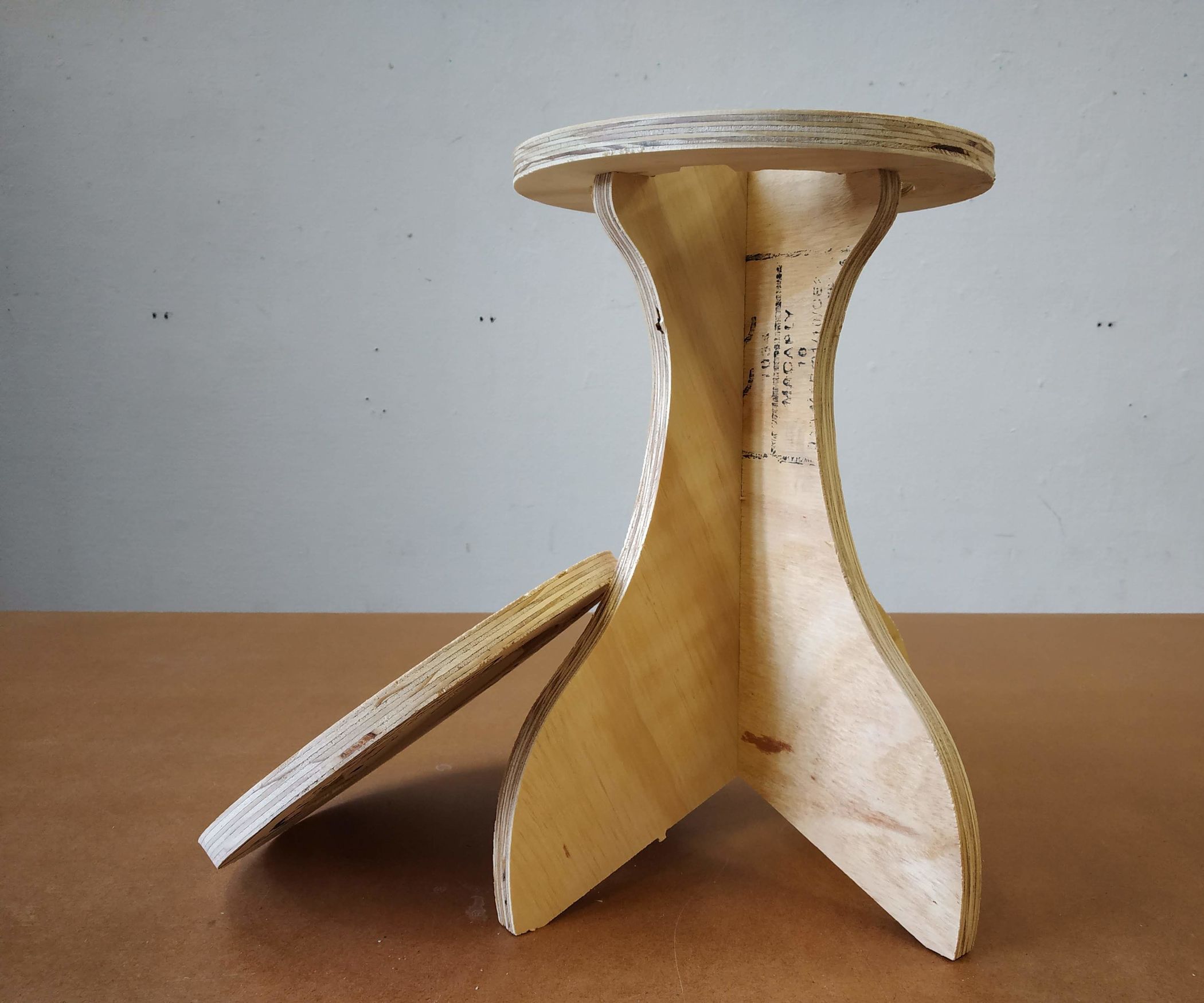 Twist Stool : 8 Steps - Instructables