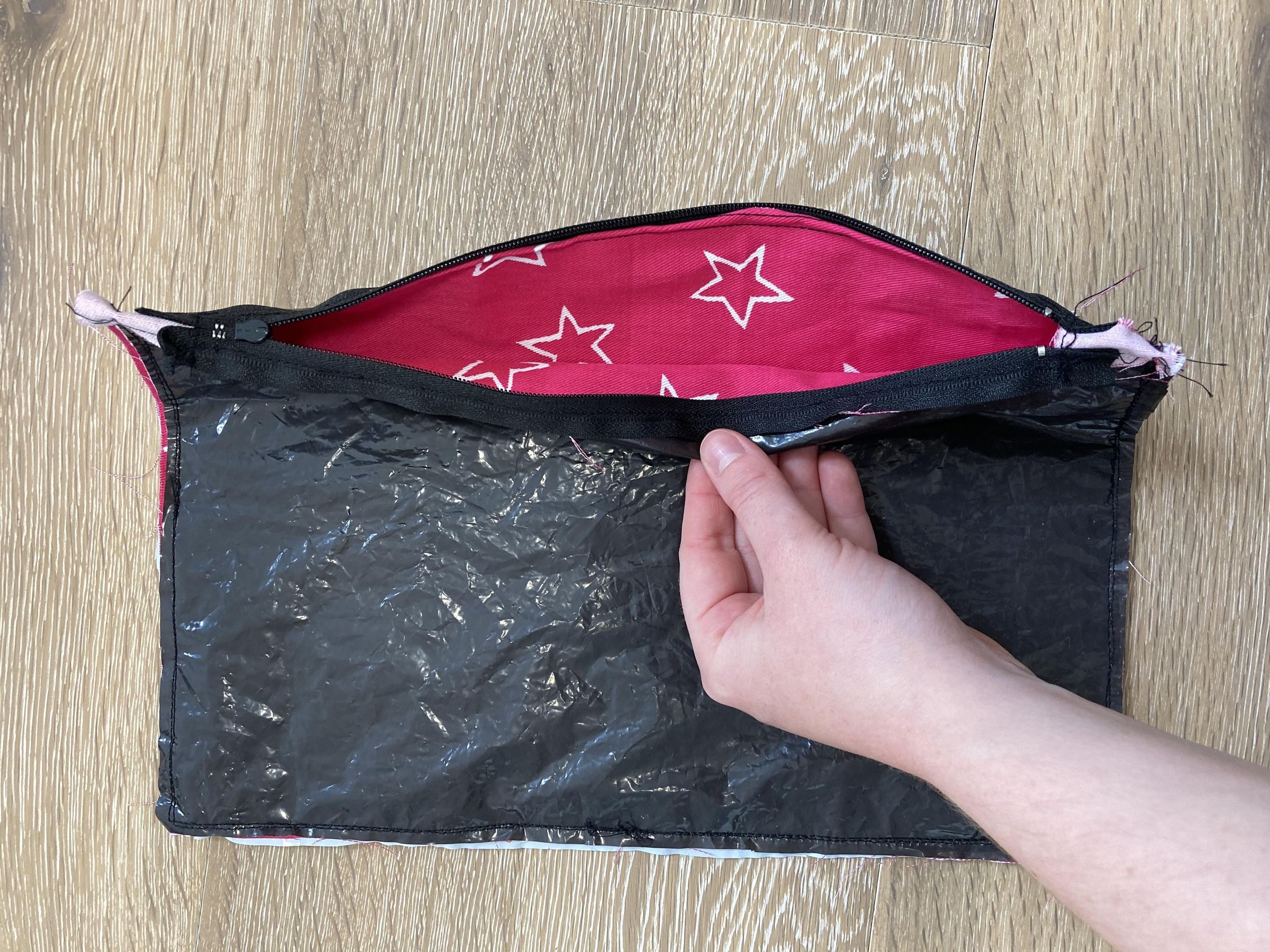 Waterproof Pouch : 11 Steps (with Pictures) - Instructables