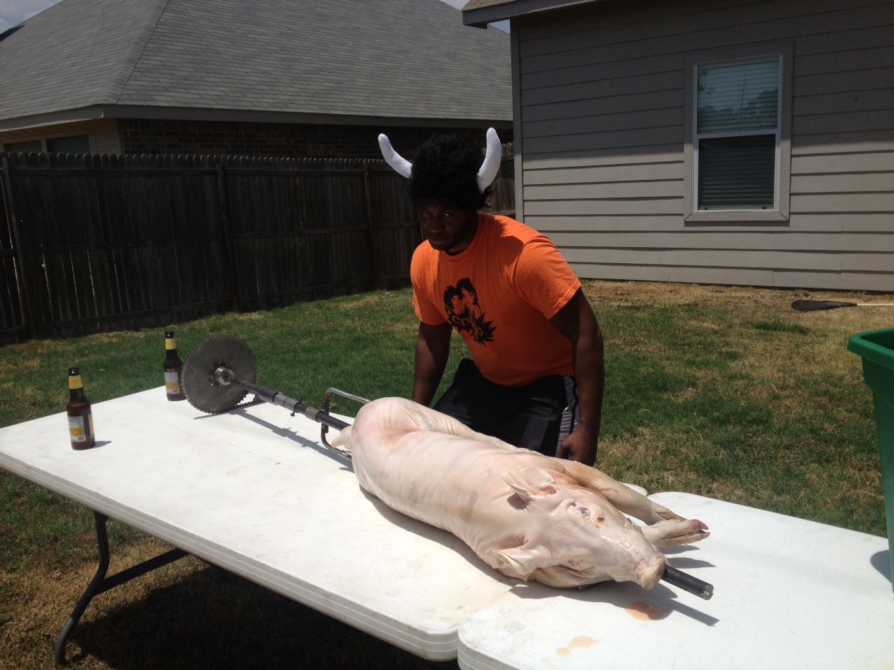 Solar Powered Pig Roaster : 7 Steps (with Pictures) - Instructables