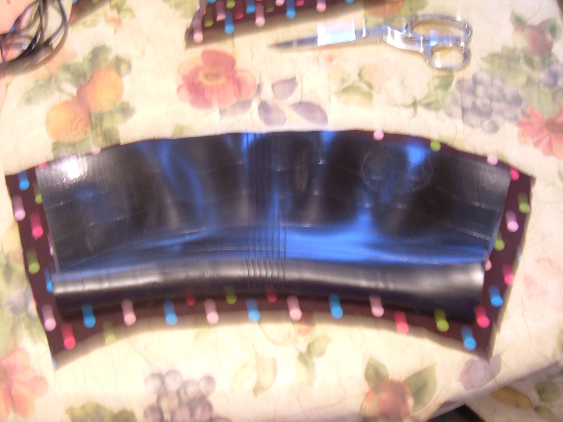 STYLISH INNER TUBE PURSE : 18 Steps (with Pictures) - Instructables