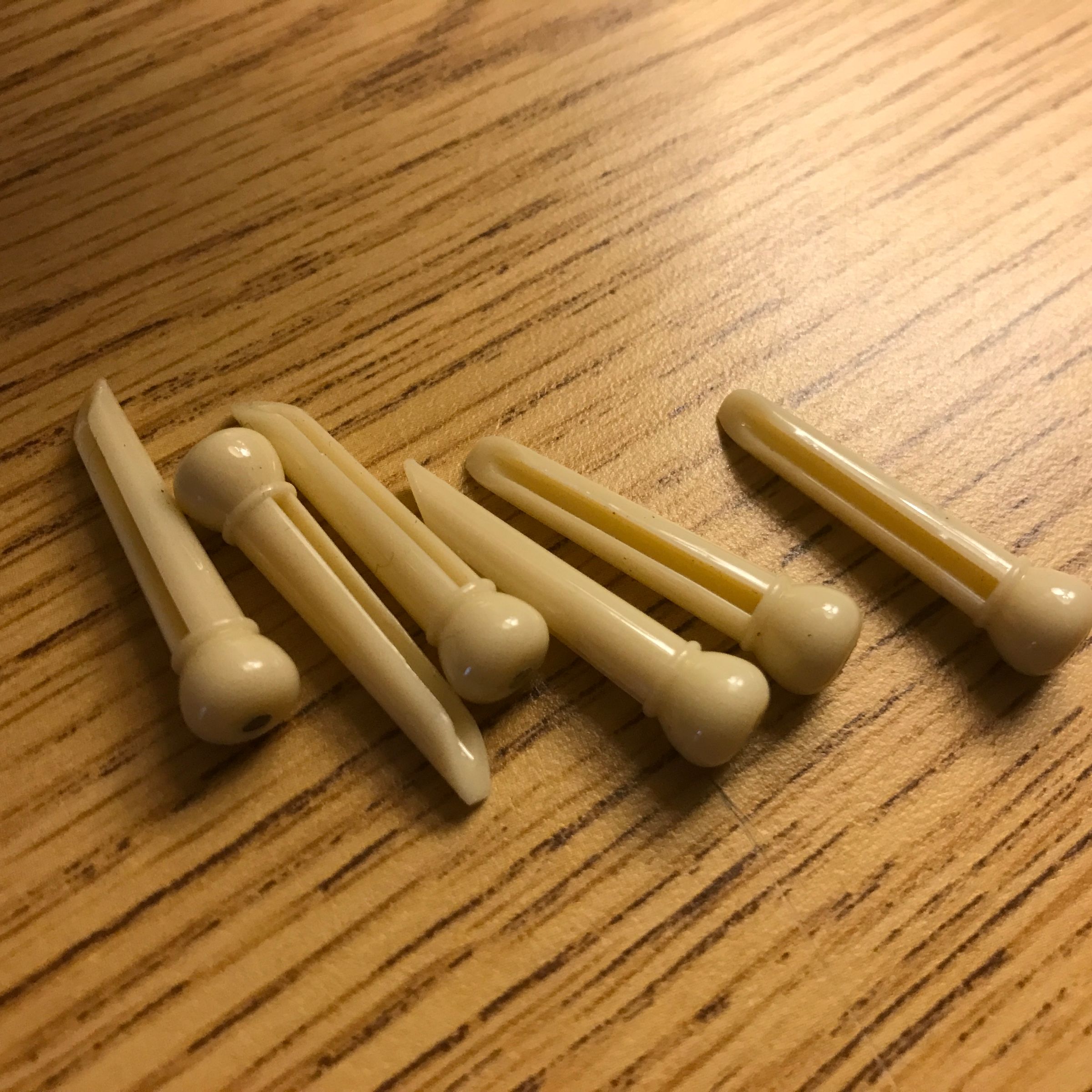 How to String a Steel-String Acoustic Guitar : 11 Steps (with Pictures ...