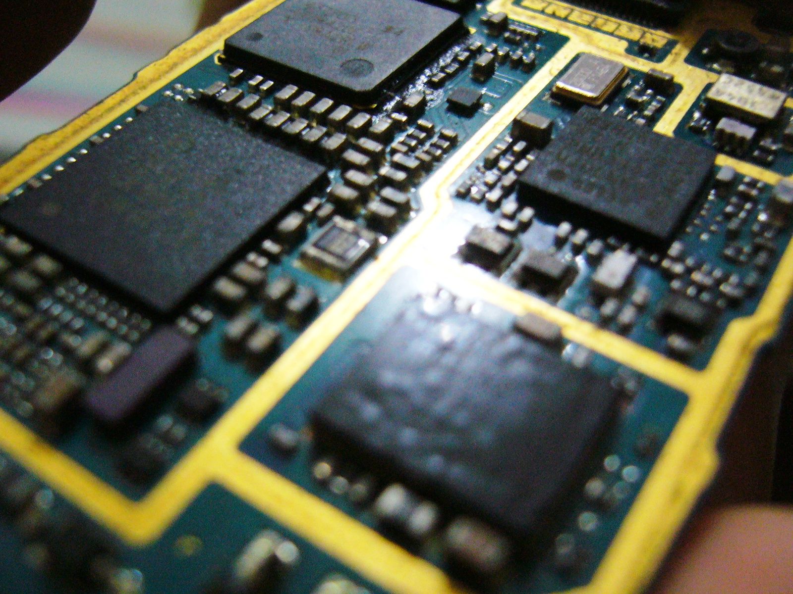 Artwork From Cell Phone PCB - Instructables
